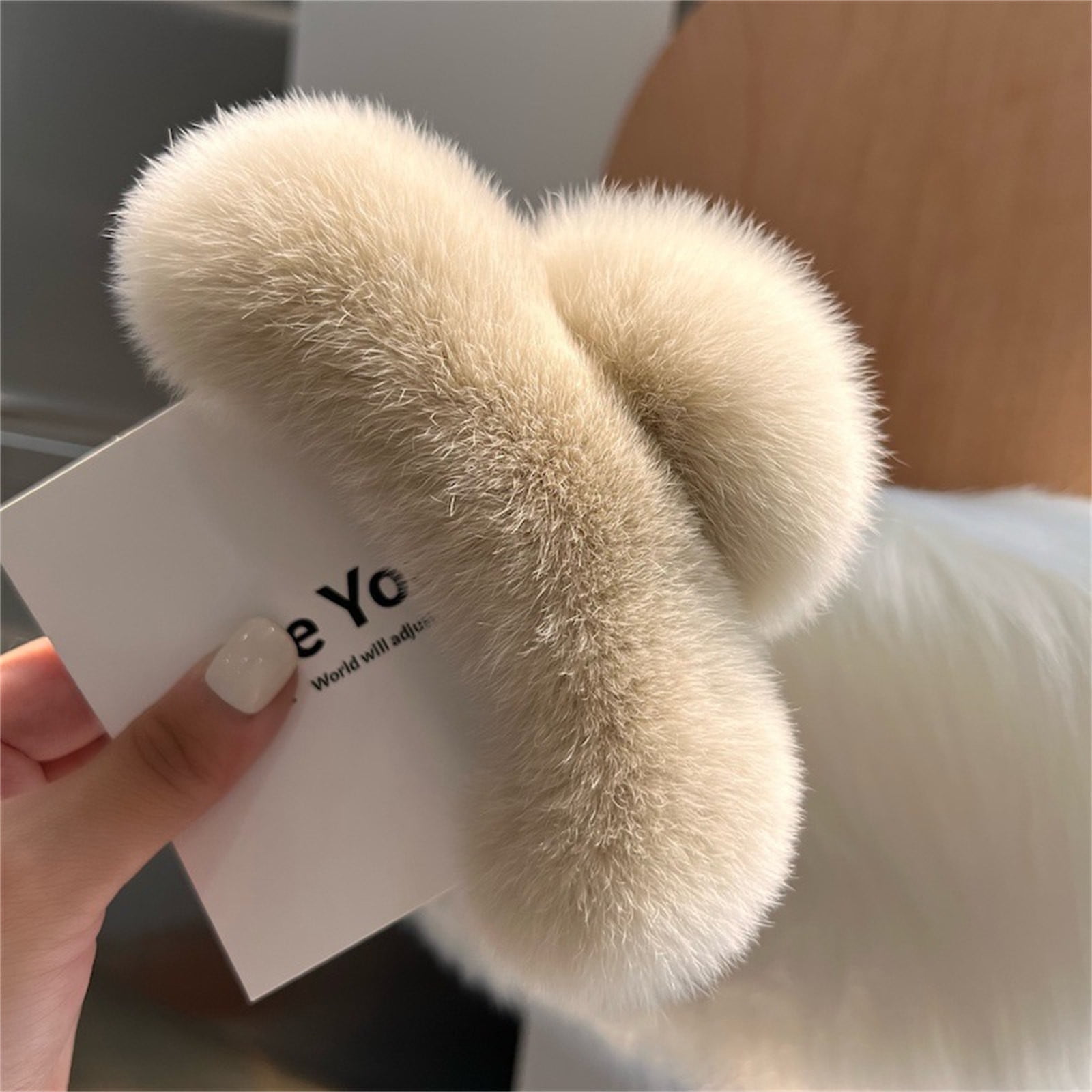 Momihoom Large Faux Fur Hair Claw Clip for Women,Winter Fluffy Fuzzy ...