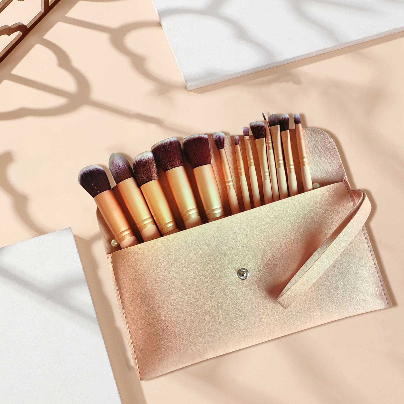 Momihoom Makeup Brush Set, Wooden Makeup Brushes , Indispensable Makeup ...