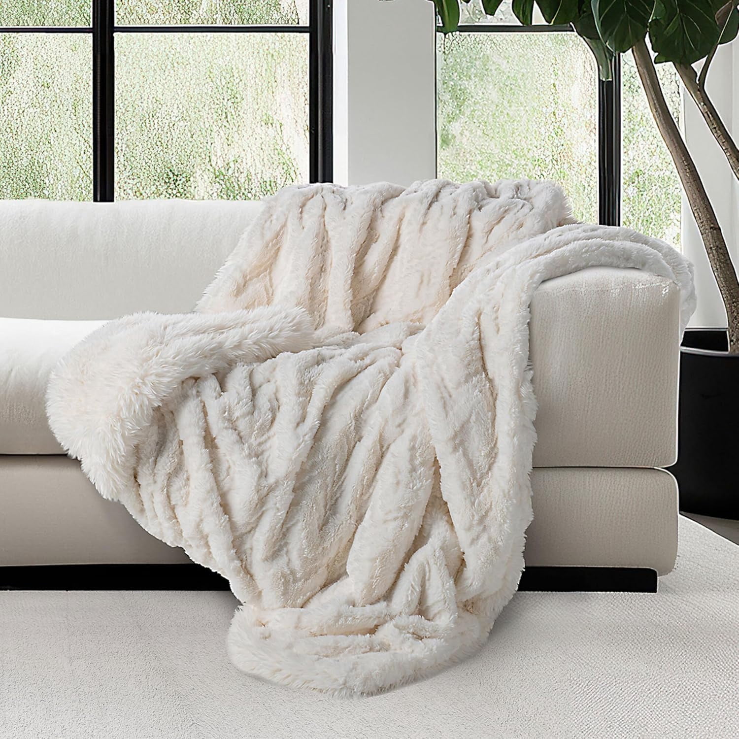 Mon Chateau Premium Reversible Queen Size Luxury Faux Fur Throw for ...