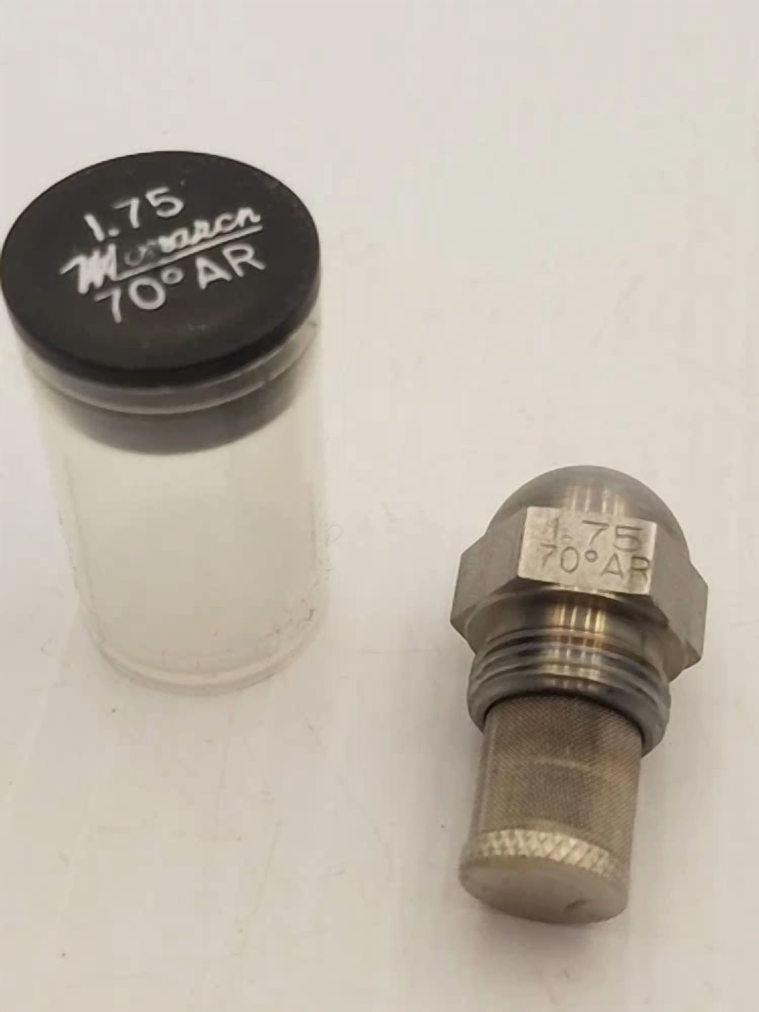 Monarch 1.75 70° Ar Stainless Steel Oil Burner Nozzle W/Monel Strainer ...