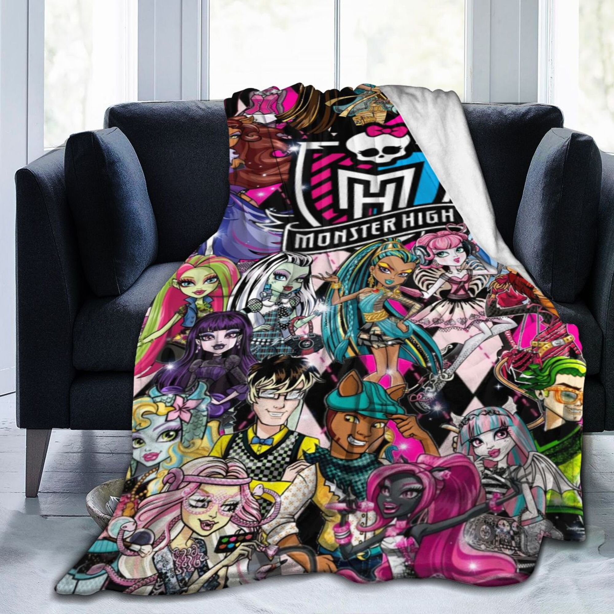 Monster High Cartoon Flannel Blanket, Soft and Cozy Plush All Season ...