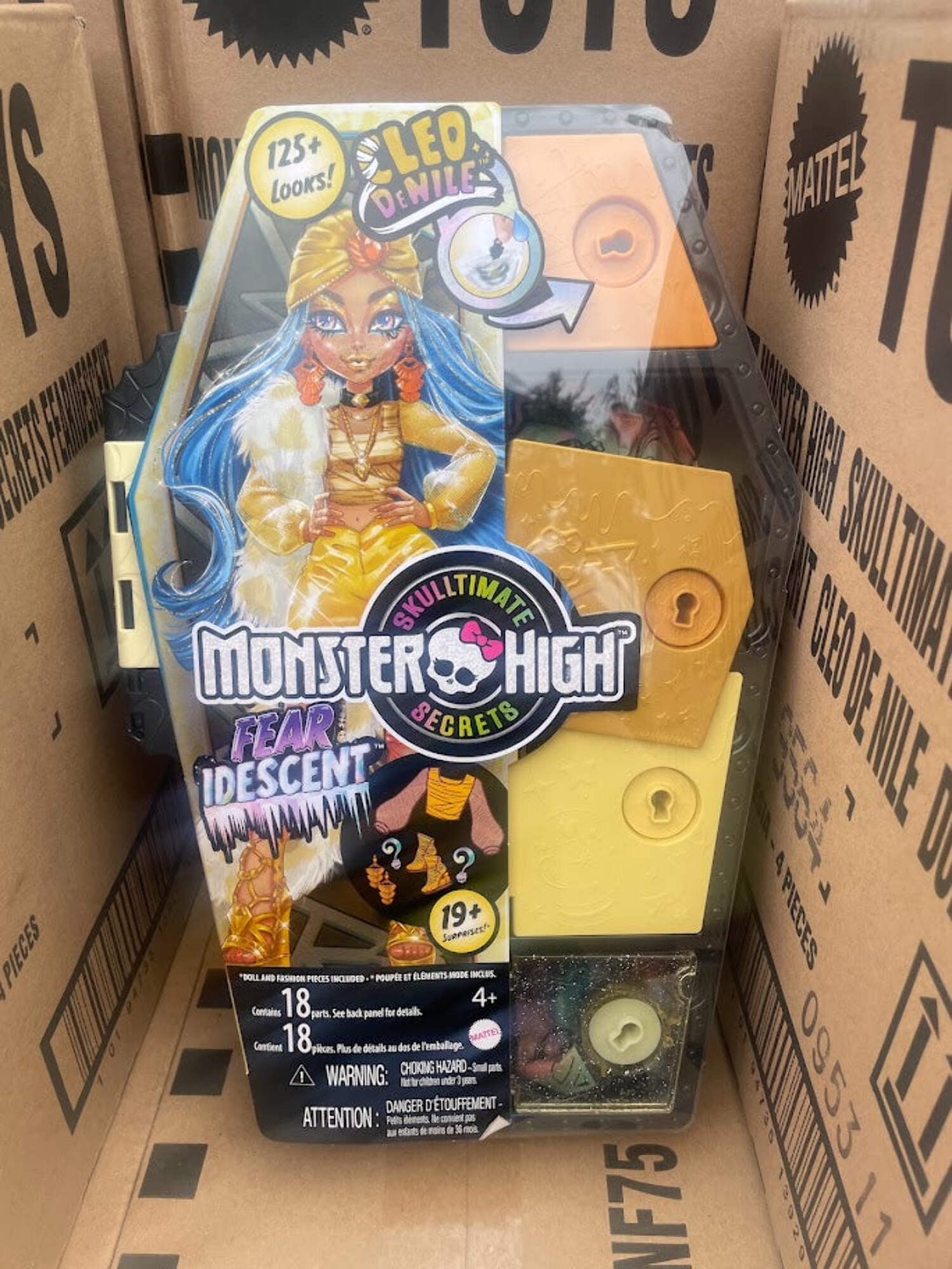 Monster High Fearidescent Cleo De Nile Doll - Skulltimates Secrets ...