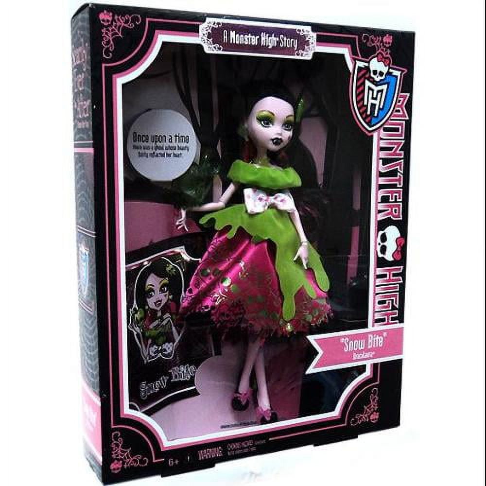 Monster High Scarily Ever After Draculaura Doll, "Snow Bite", Neon ...
