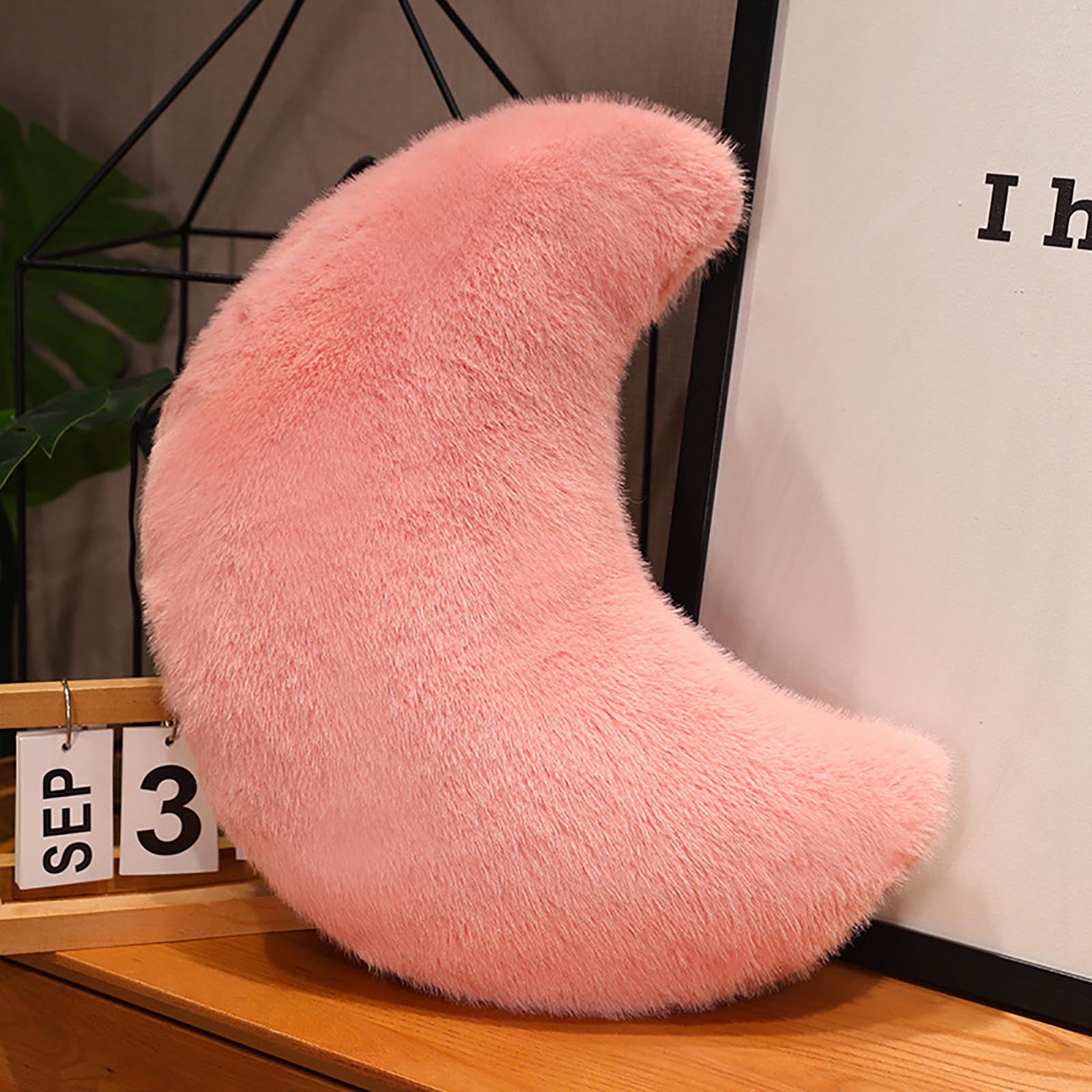 Moon Pillow, Soft Moon Shaped Pillow with Room Decorative Throw Pillows ...