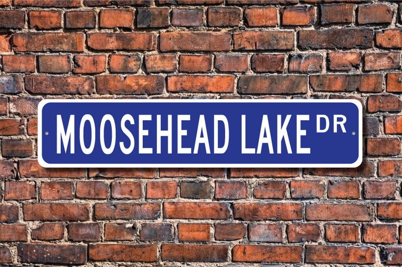 Moosehead Lake Moosehead Lake sign Maine lake Moosehead Lake visitor ...