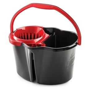Industrial 5-Gallon Buckets with Pour Spouts for Easy Handling