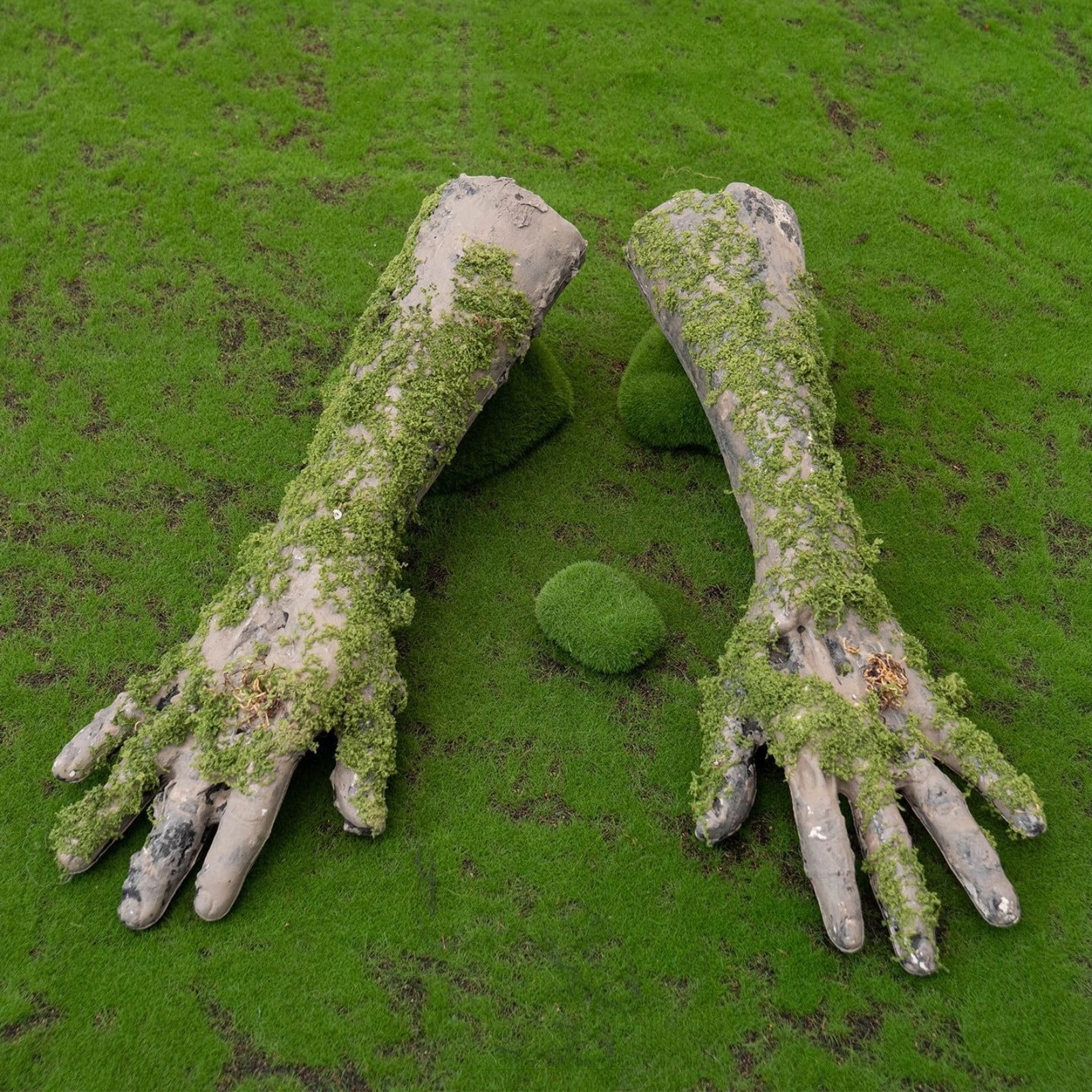 Moss-Covered Zombie Hands Prop - Realistic Broken Decayed Hands for ...