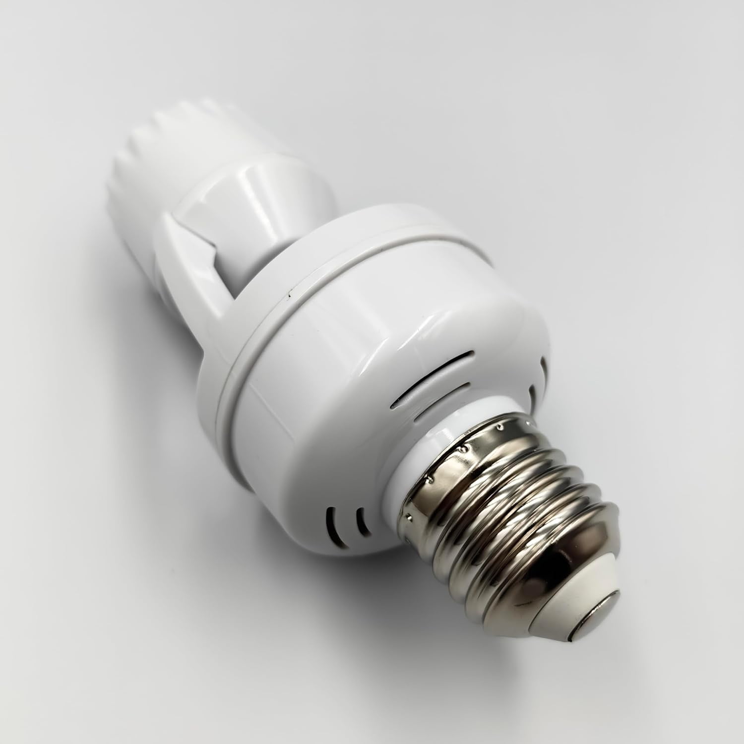 Motion Sensor Lights Socket, Motion Activated Garage Lamp Holder, E26/E27 Screw in Light Bulb ...