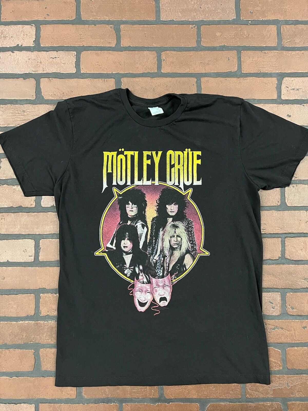 Motley Crue T-Shirt Large Theatre Of Pain Retro Distressed - Walmart.com