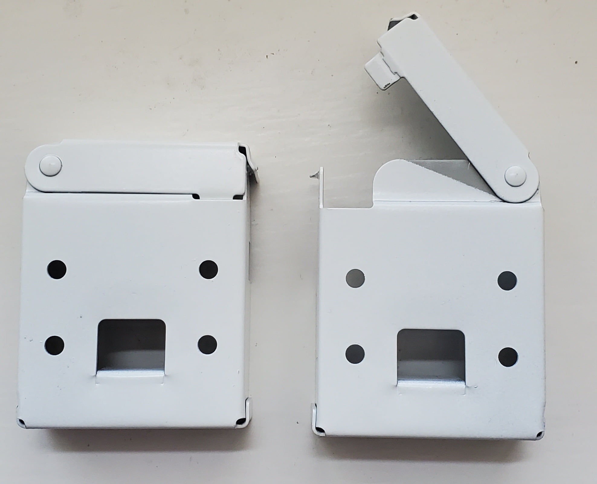 Mounting Brackets for 2.5" Horizontal Blinds in White for Faux or Real ...