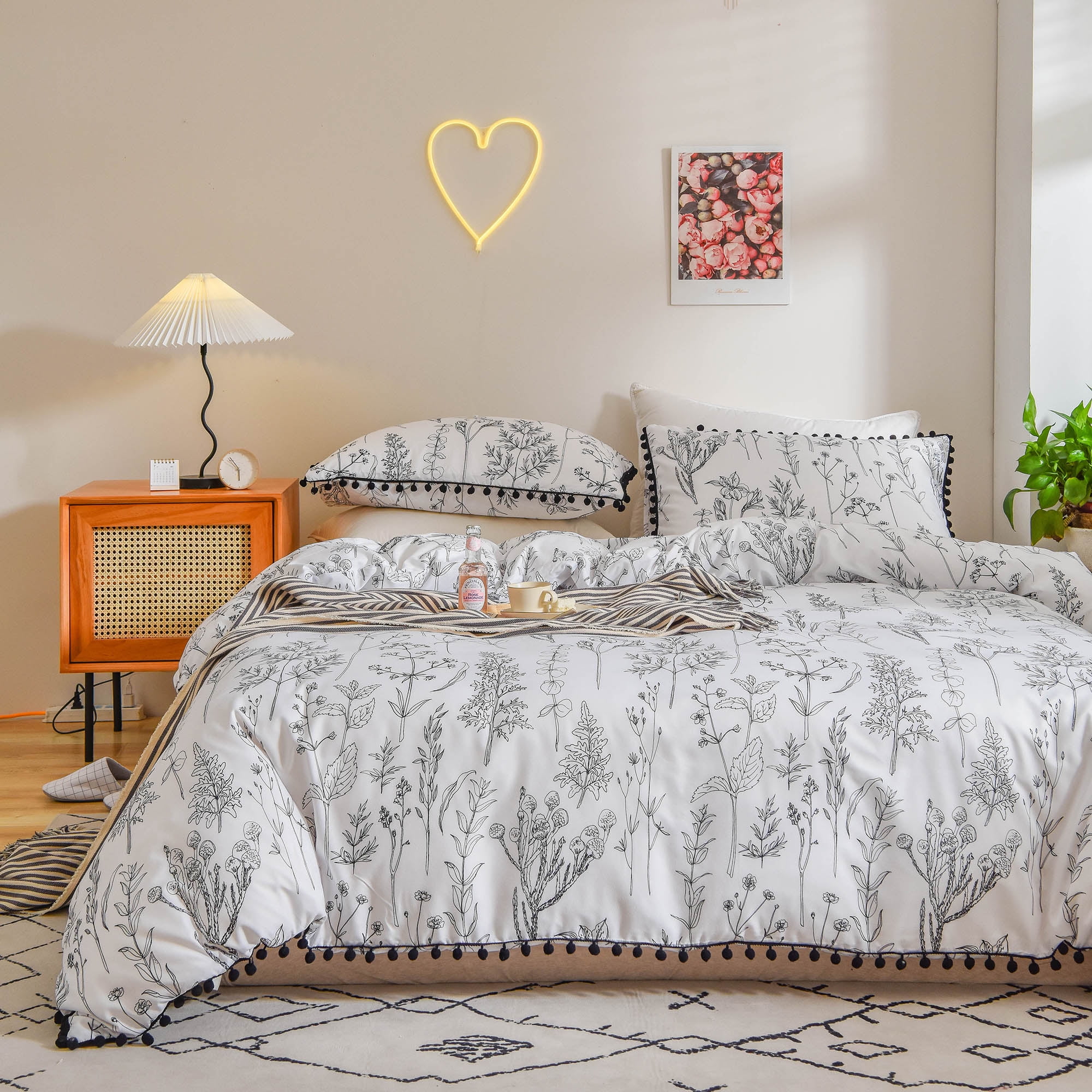 Move Over White Black Floral Bedding Sets King Ball Fringe Pattern ...