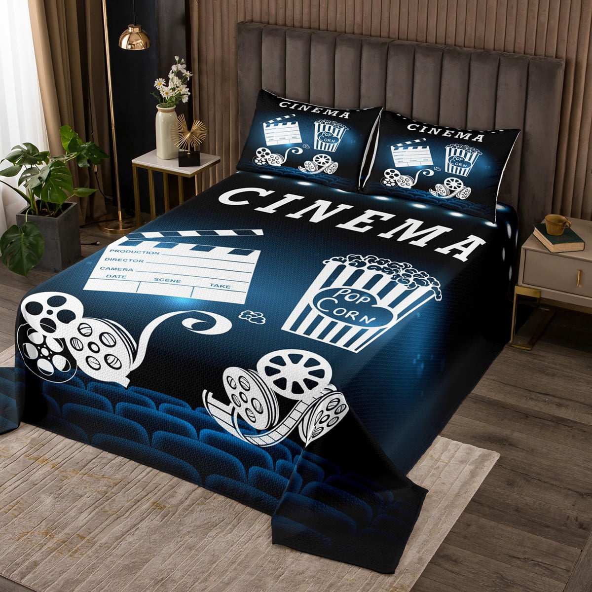 Movie Night Quilt Set Queen for Young Man Couples, Vintage Retro ...