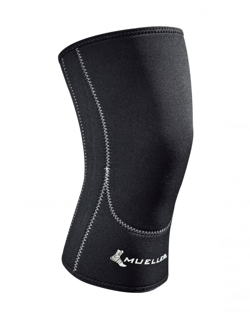 Mueller Closed Patella Knee Sleeve - Black HSA/FSA Eligible - Walmart.com