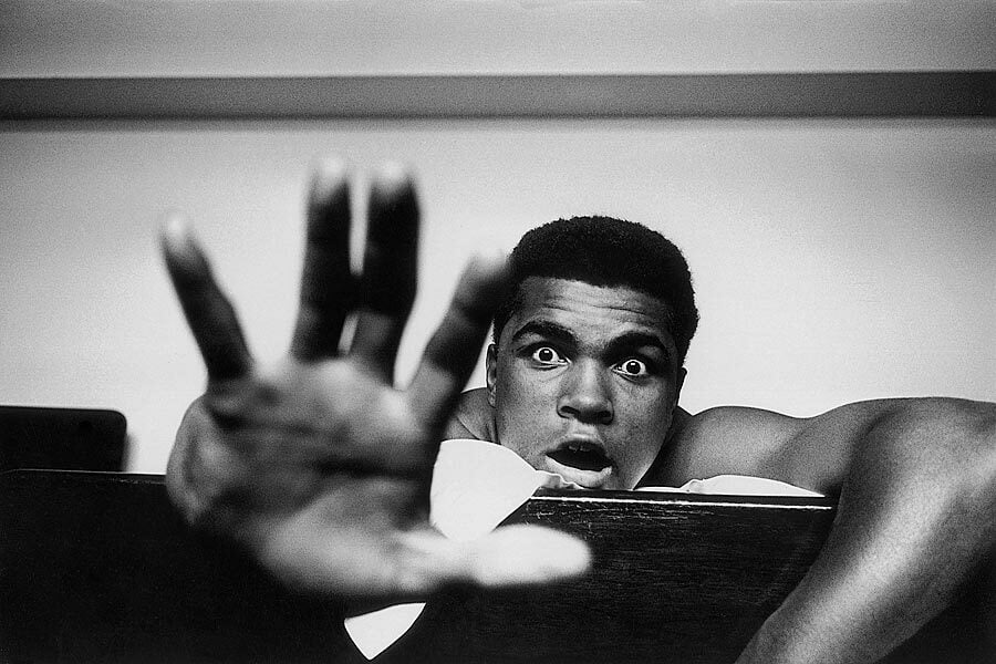 Muhammad Ali in London for Boxing Match 1963 - 24x36 Inch Glossy ...