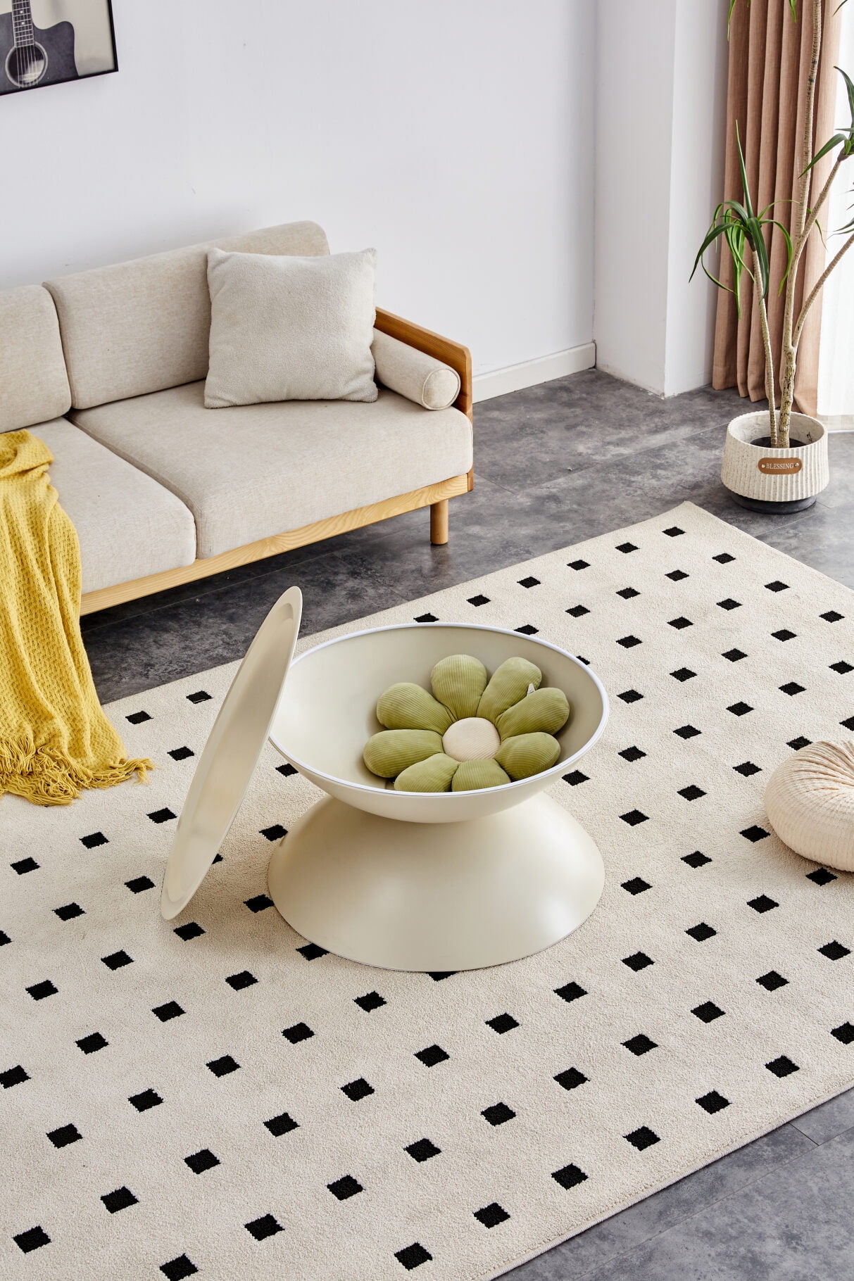 Multi-Functional Round Coffee Tables with Integrated Cat Beds - Space ...