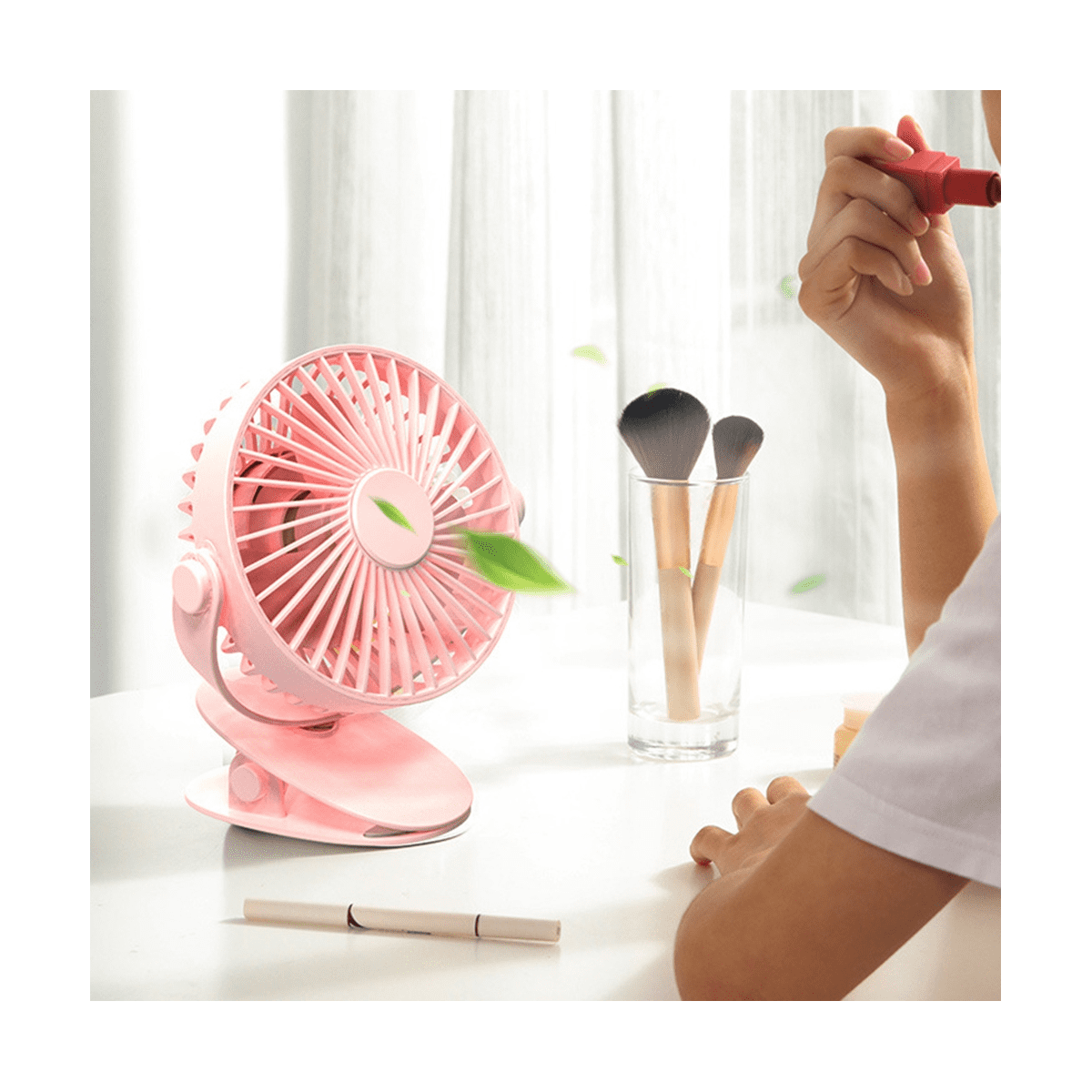 Multifunction Clipped Fan 360° Rotation 3-Speed Wind USB Desktop Fan ...