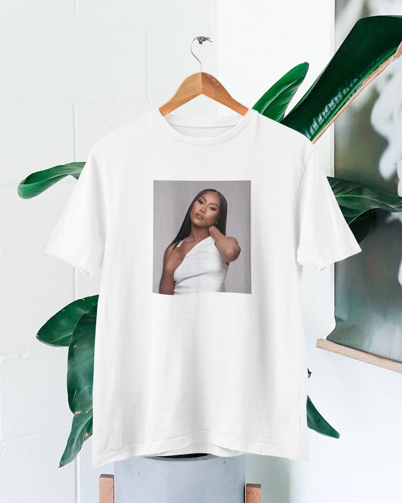 Muni Long Photo T-shirt | Muni Long Fans Shirt | Muni Long Singer Top ...