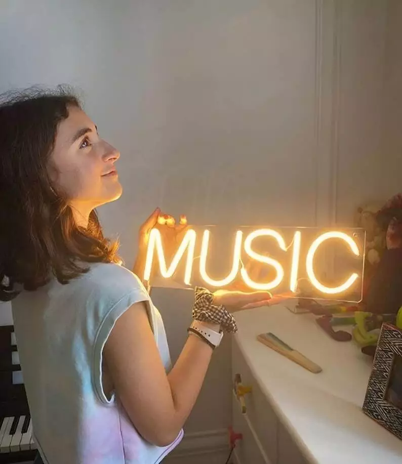 Music LED neon glowing sign, game room, club, bar, party decoration ...