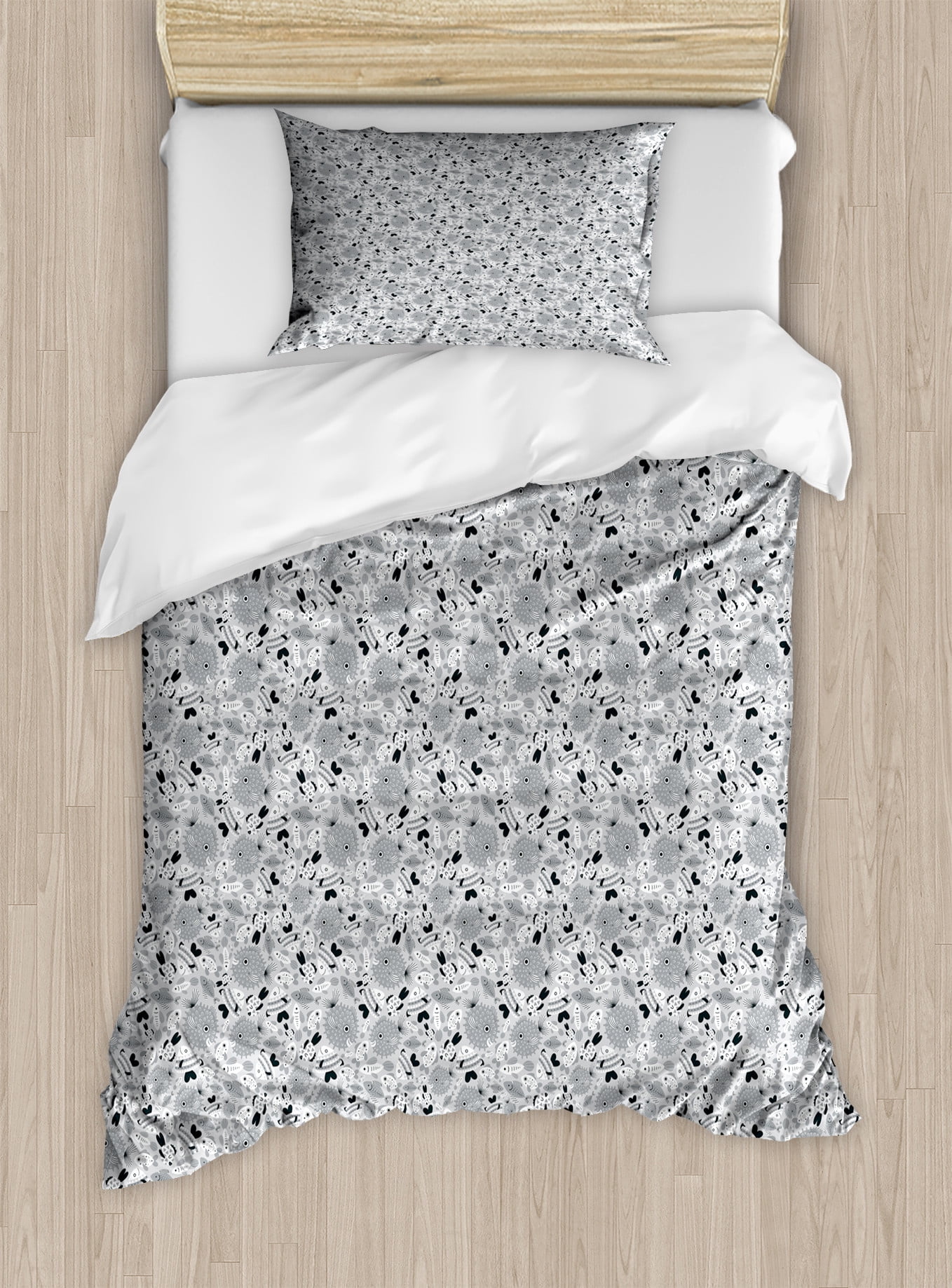 Muted Colors Duvet Cover Set, Sea Fishes Swimming in the Ocean Bubbles ...