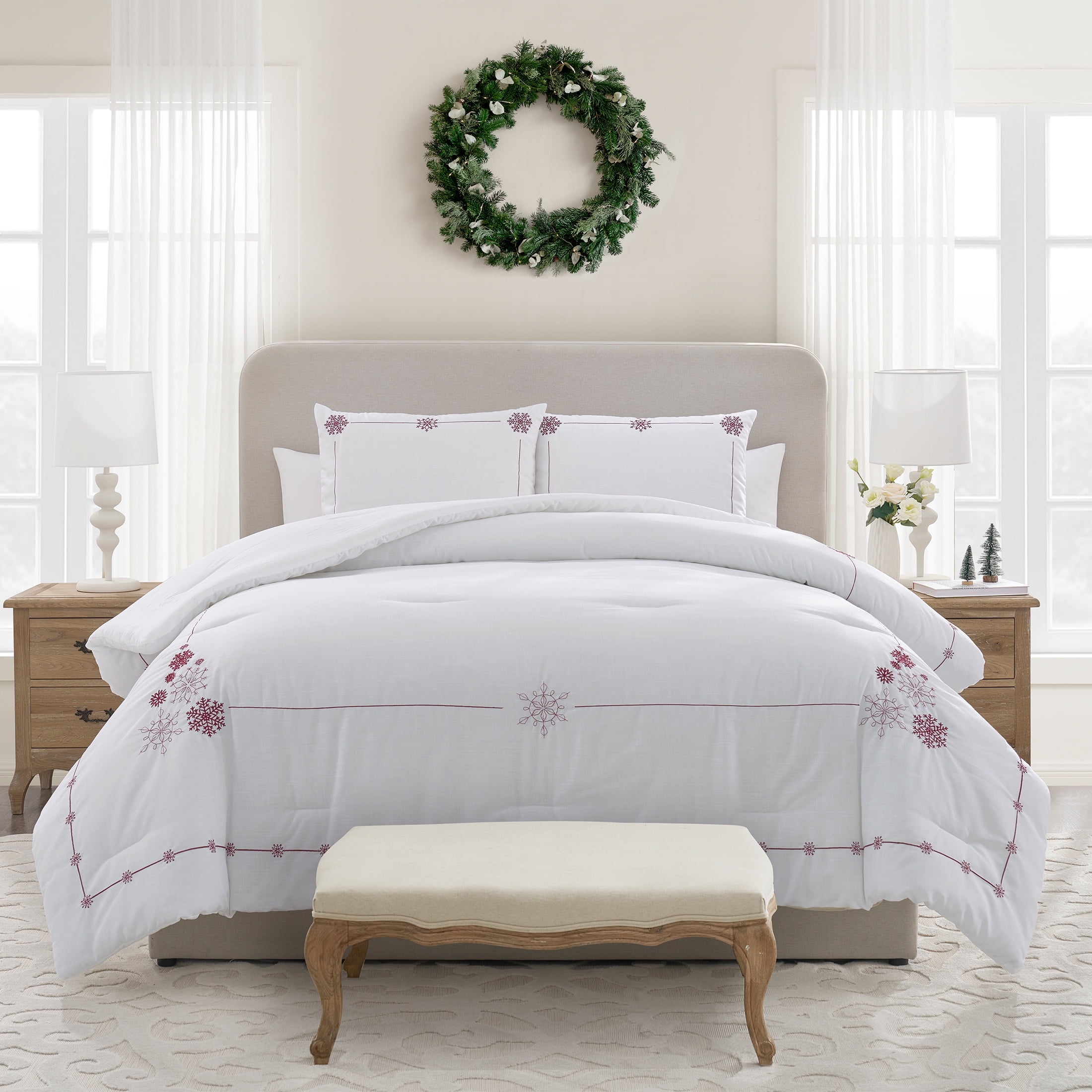 My Texas House Gwyneth 3-Piece Bright White Snowflake Holiday Comforter ...