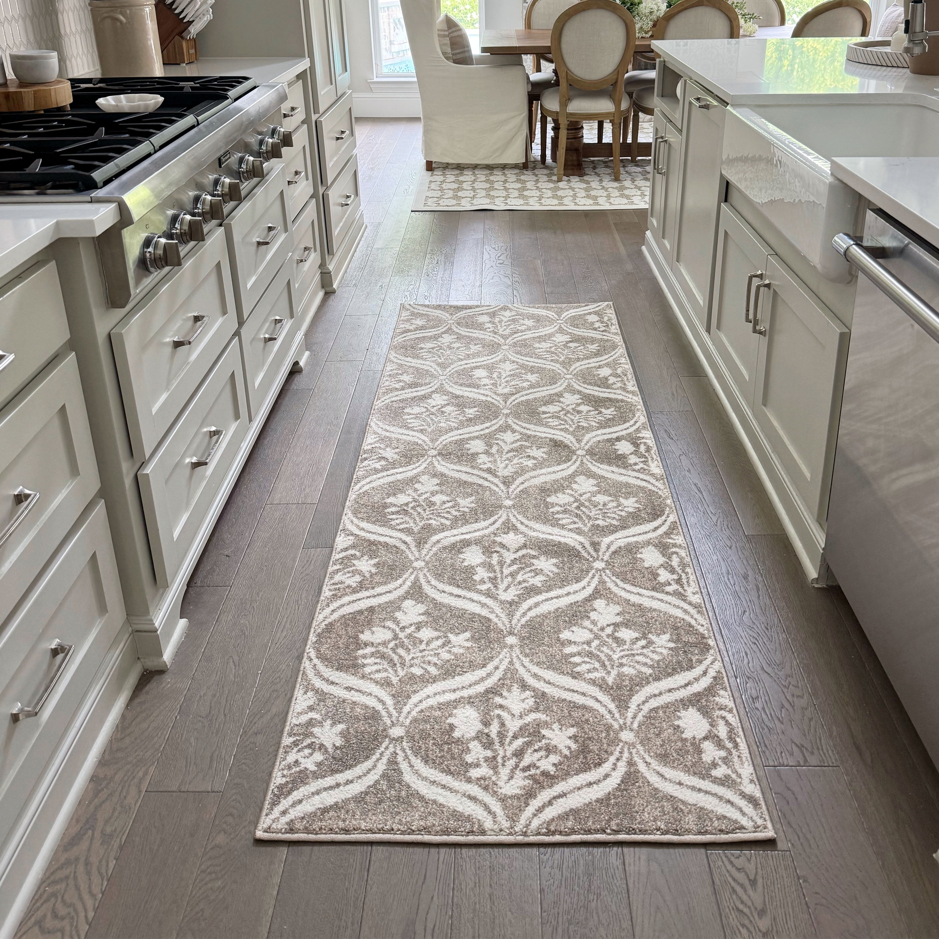 My Texas House Willow 2'7" x 7' Taupe Grey Floral Indoor Runner Rug ...