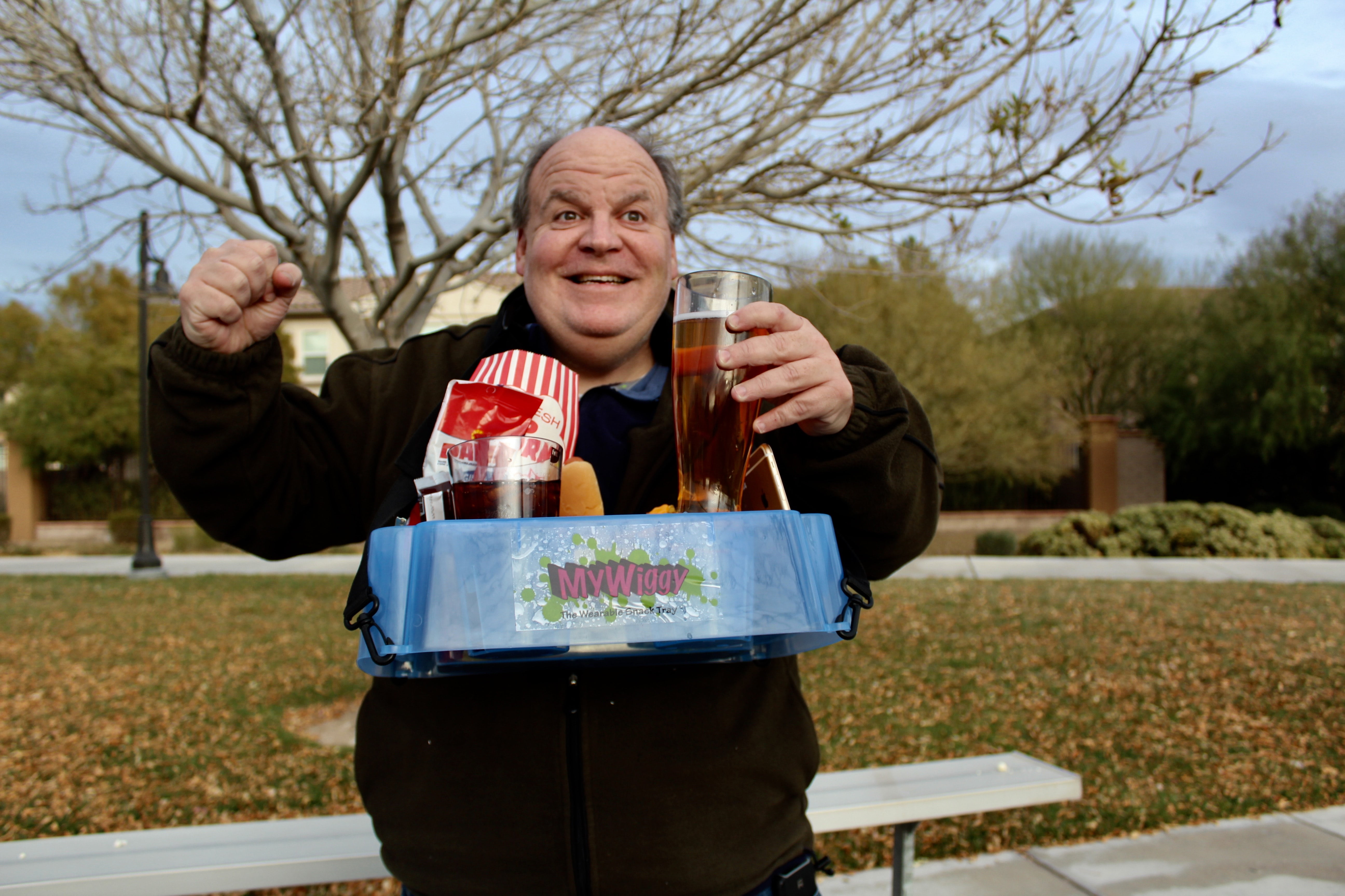 MyWiggy Kids Plastic Food Serving Tray with Drink Holder and Cup ...