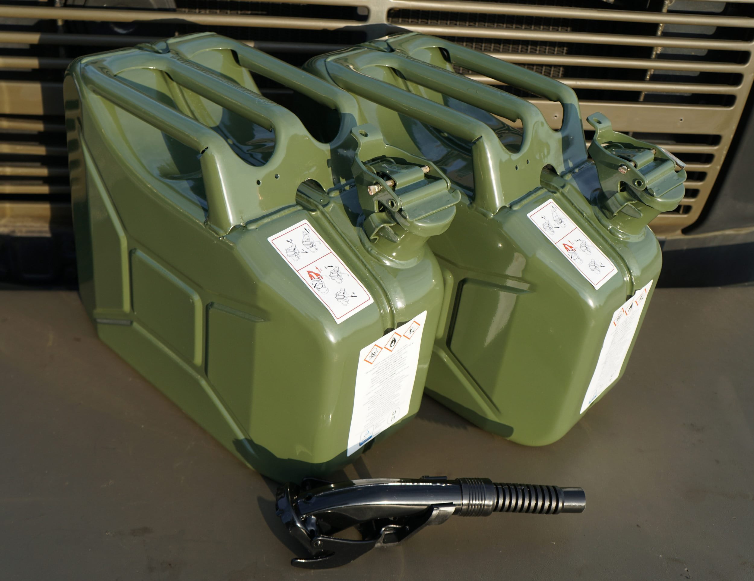 NATO Swiss Army Gas Jerry Can 10 Liter Set of 2 Military steel 2.5 Gal ...