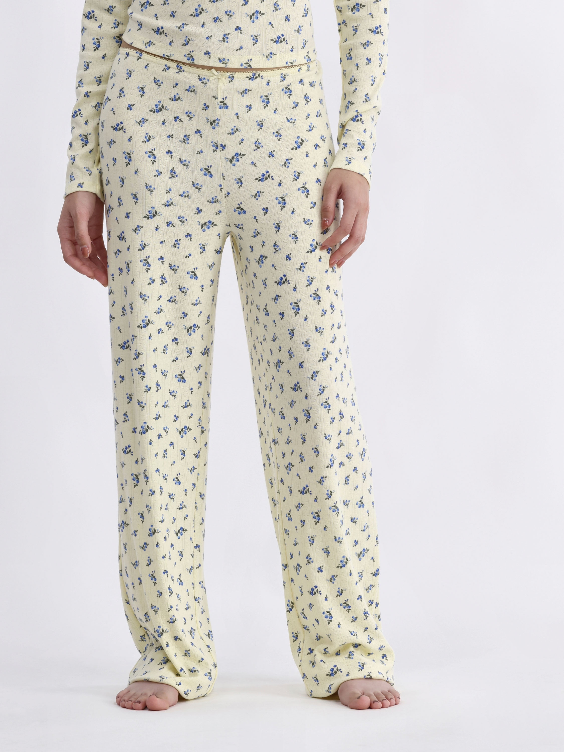 No Boundaries Pointelle Sleep Pants, 31'' Inseam, Women’s - Walmart.com