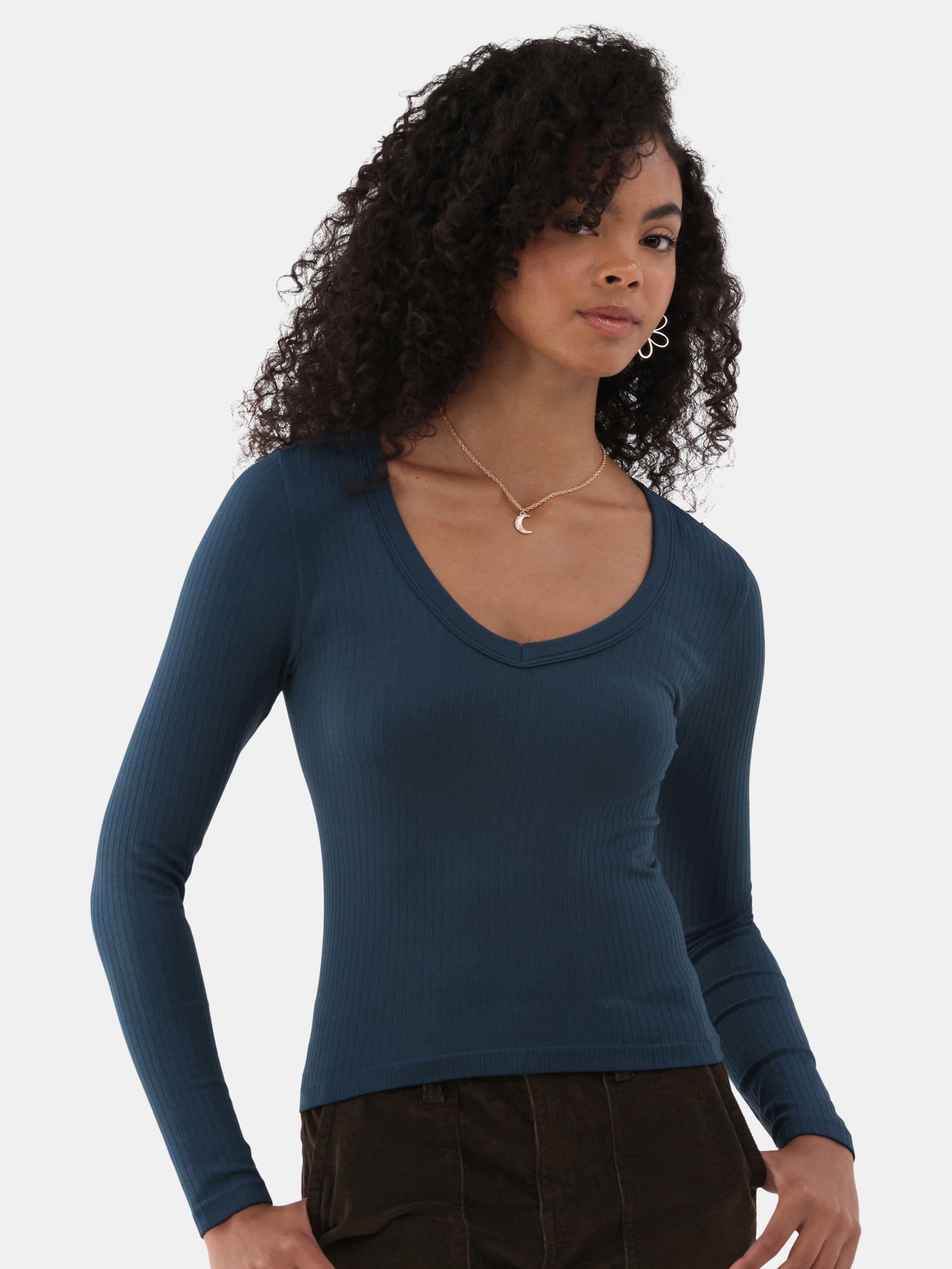 No Boundaries Seamless V-Neck Top with Long Sleeves, Women's - Walmart.com