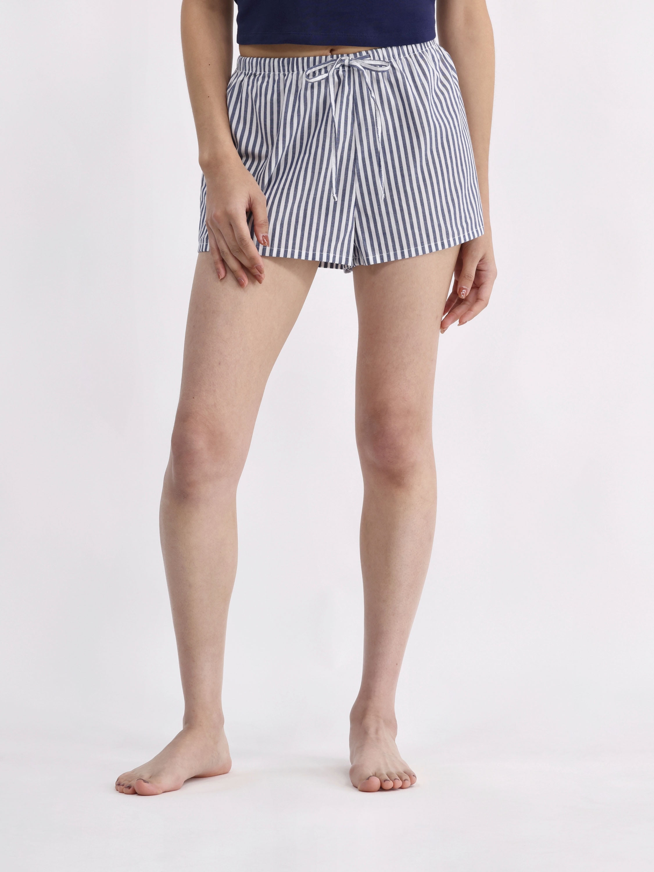 No Boundaries Woven Sleep Shorts, 1.5'' Inseam, Women’s - Walmart.com