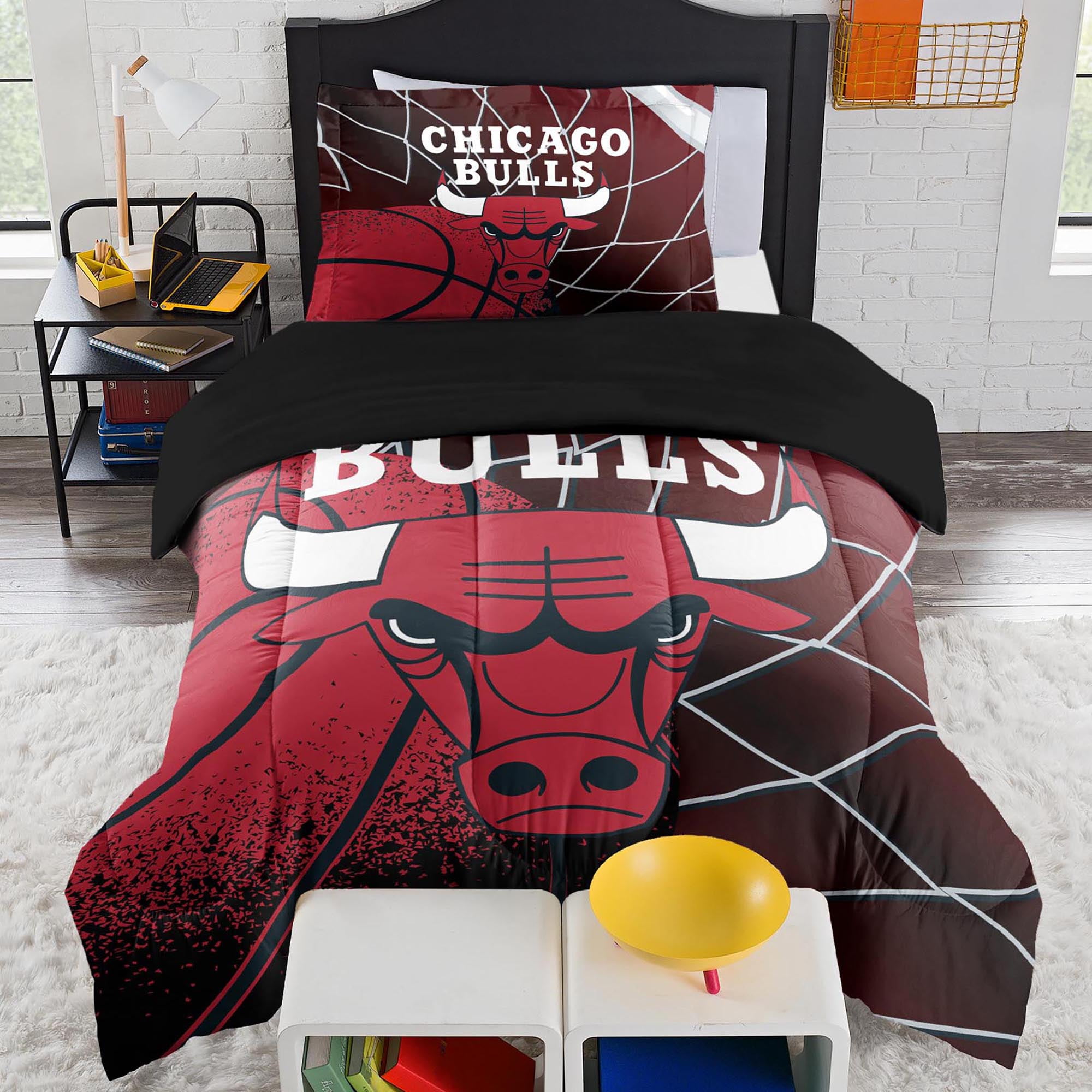 NBA Chicago Bulls Officially Licensed Comforter & Sham set Twin/Twin XL ...