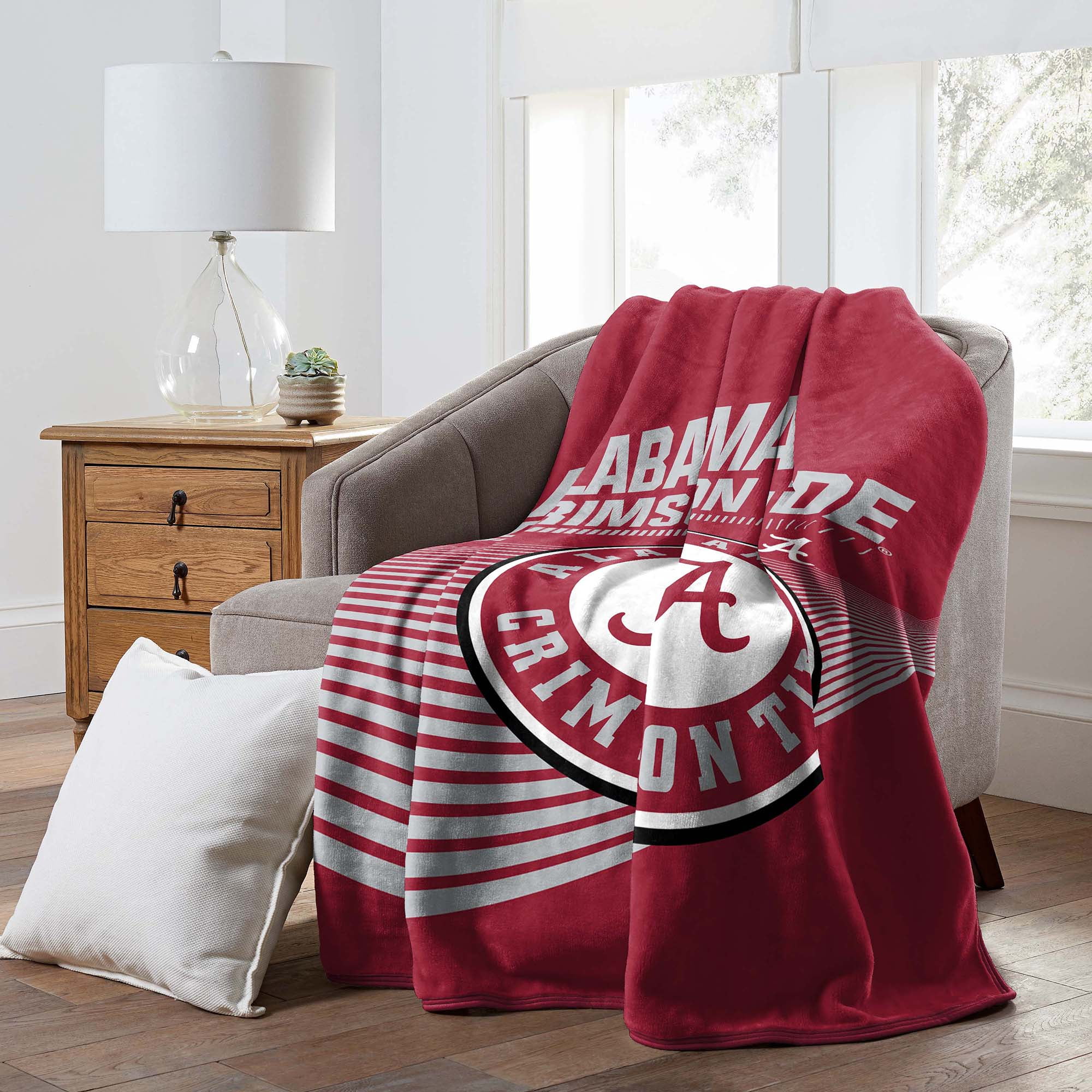 NCAA Officially Licensed Alabama Crimson Tide 60" x 80" Raschel Throw ...