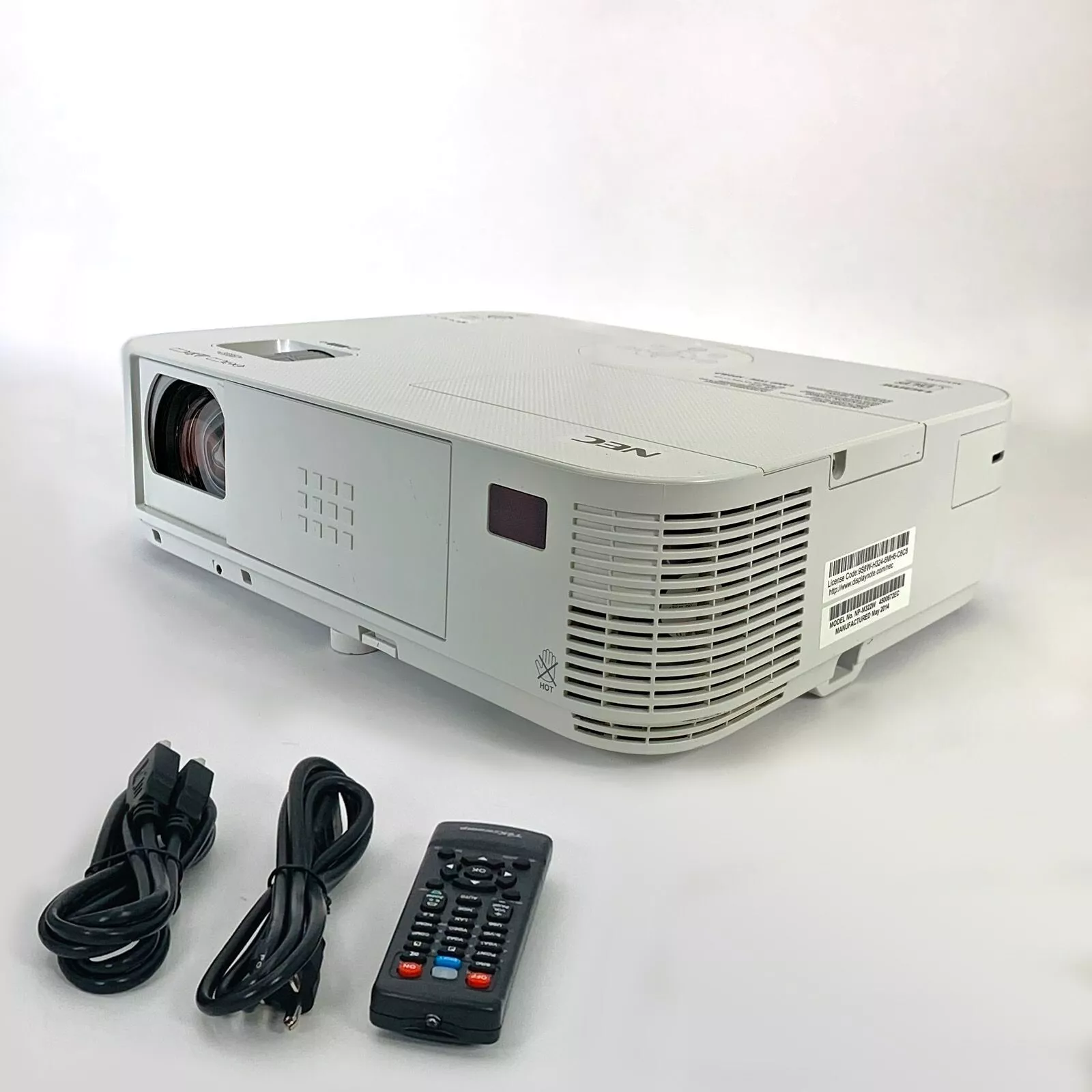 Pre-Owned NEC NP-M322W 1080p DLP Projector 3200 Lumens Home Theater PC ...