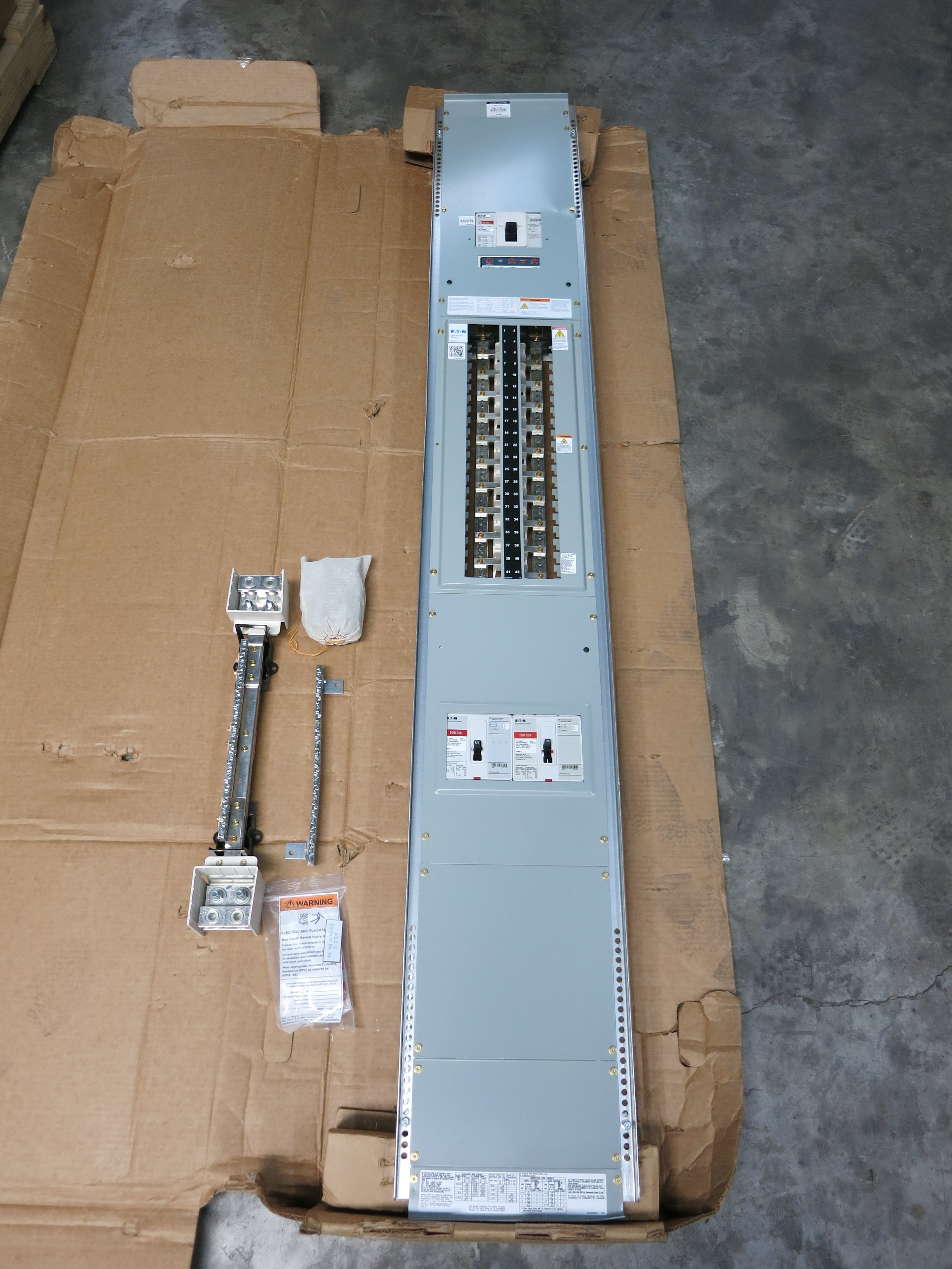 NEW Eaton PRL1a 400A 120/240V Main Breaker Panel Interior 1PH 3W 400 ...
