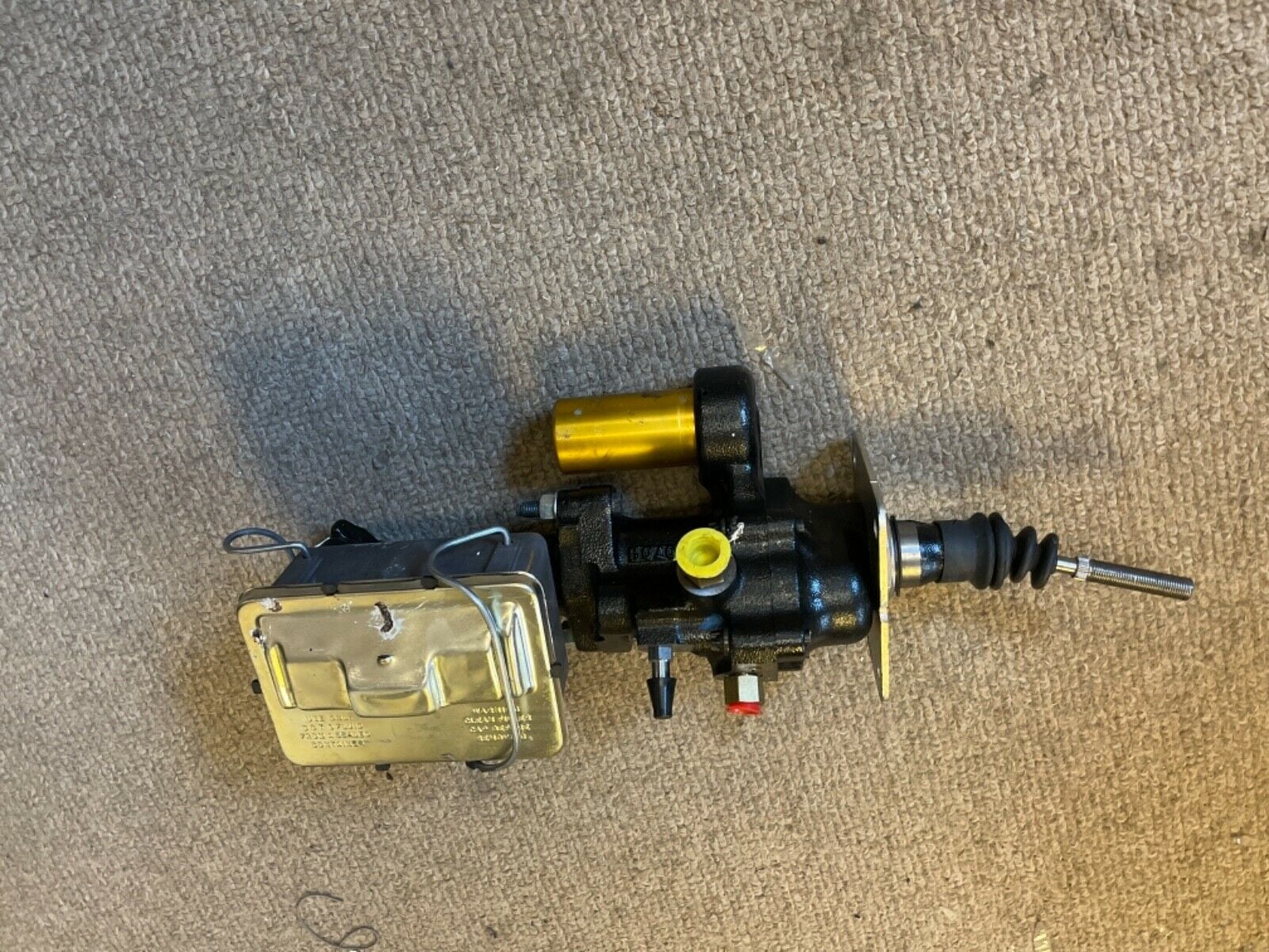 NEW GENUINE BOSCH OEM Hydro-Boost Brake Booster and Master Cylinder ...