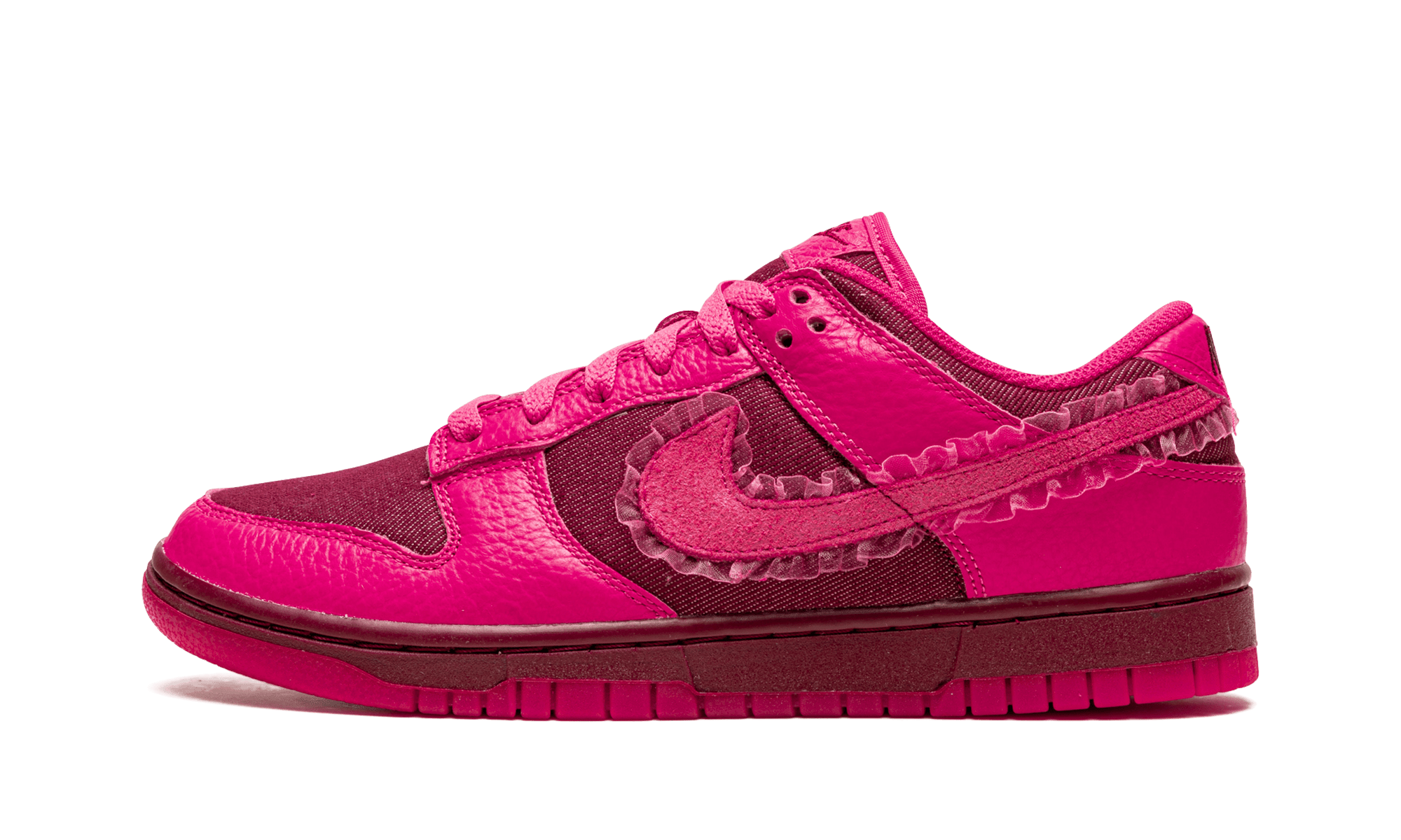 NIKE WOMENS DUNK LOW Womens "Valentine’s Day" DQ9324 600 DQ9324 600 ...