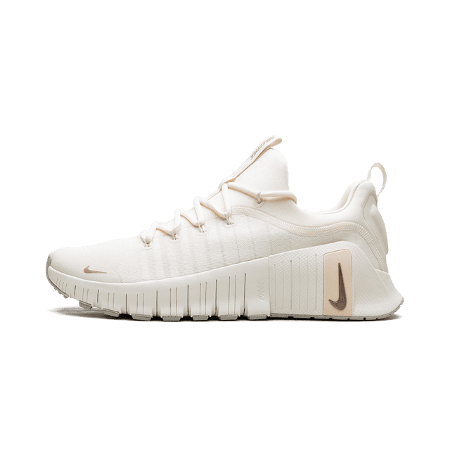 NIKE WOMENS Free Metcon 6 WMNS "Pale Ivory / Guava Ice / Sail ...