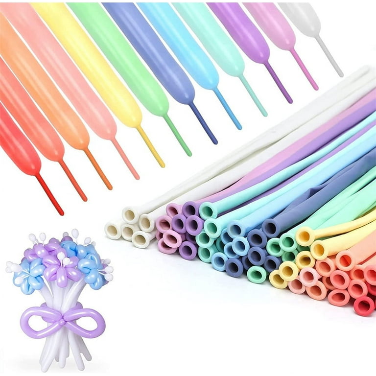 different size twisting balloons