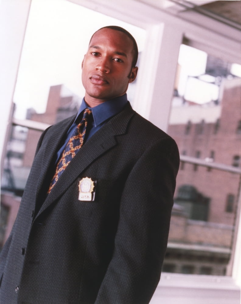 NYPD Blue as Henry Simmons Portrait Photo Print (8 x 10) - Walmart.com
