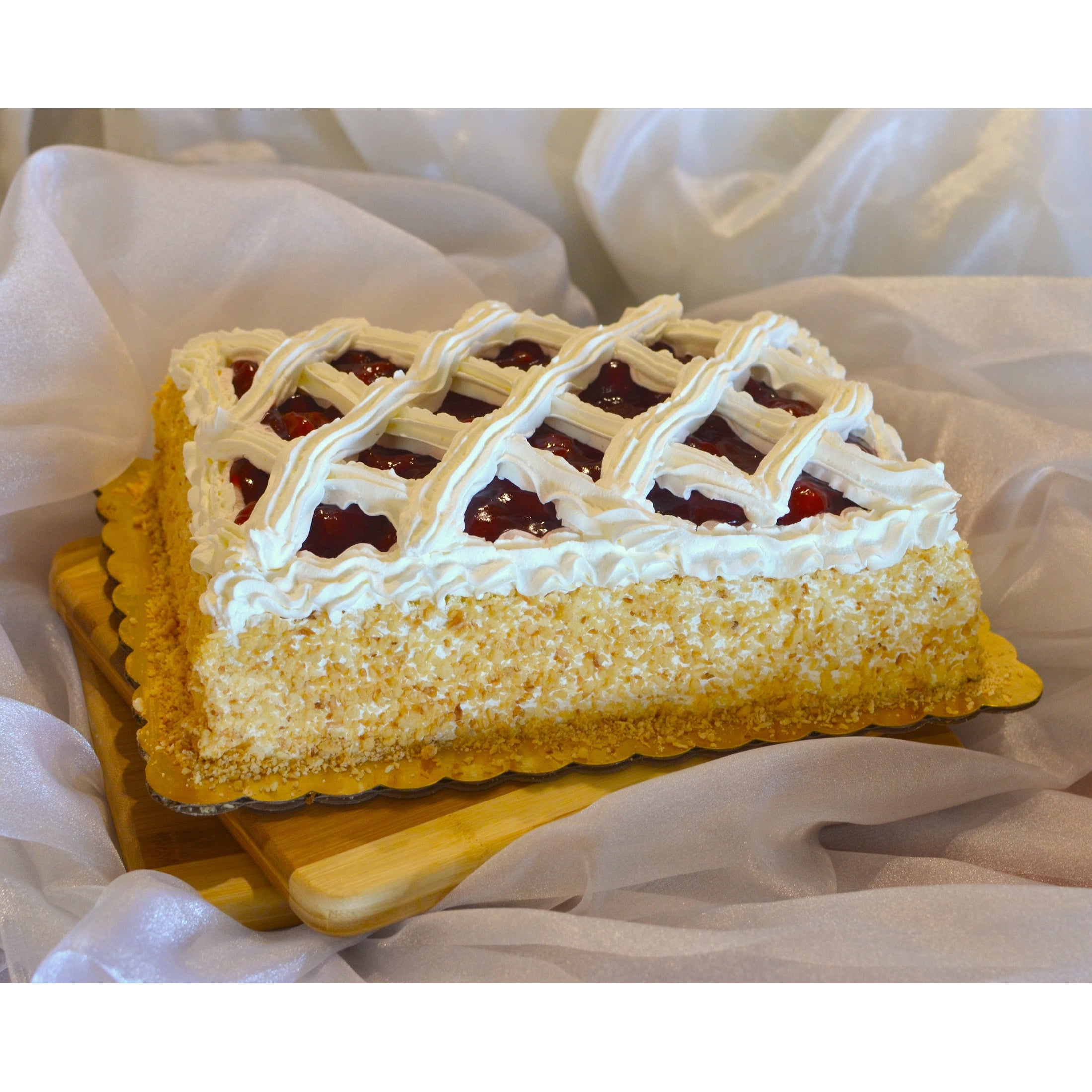 Nadler's Bakery & Deli, Inc - Strawberry Whip Cream - 8" Serves 6-8 ...