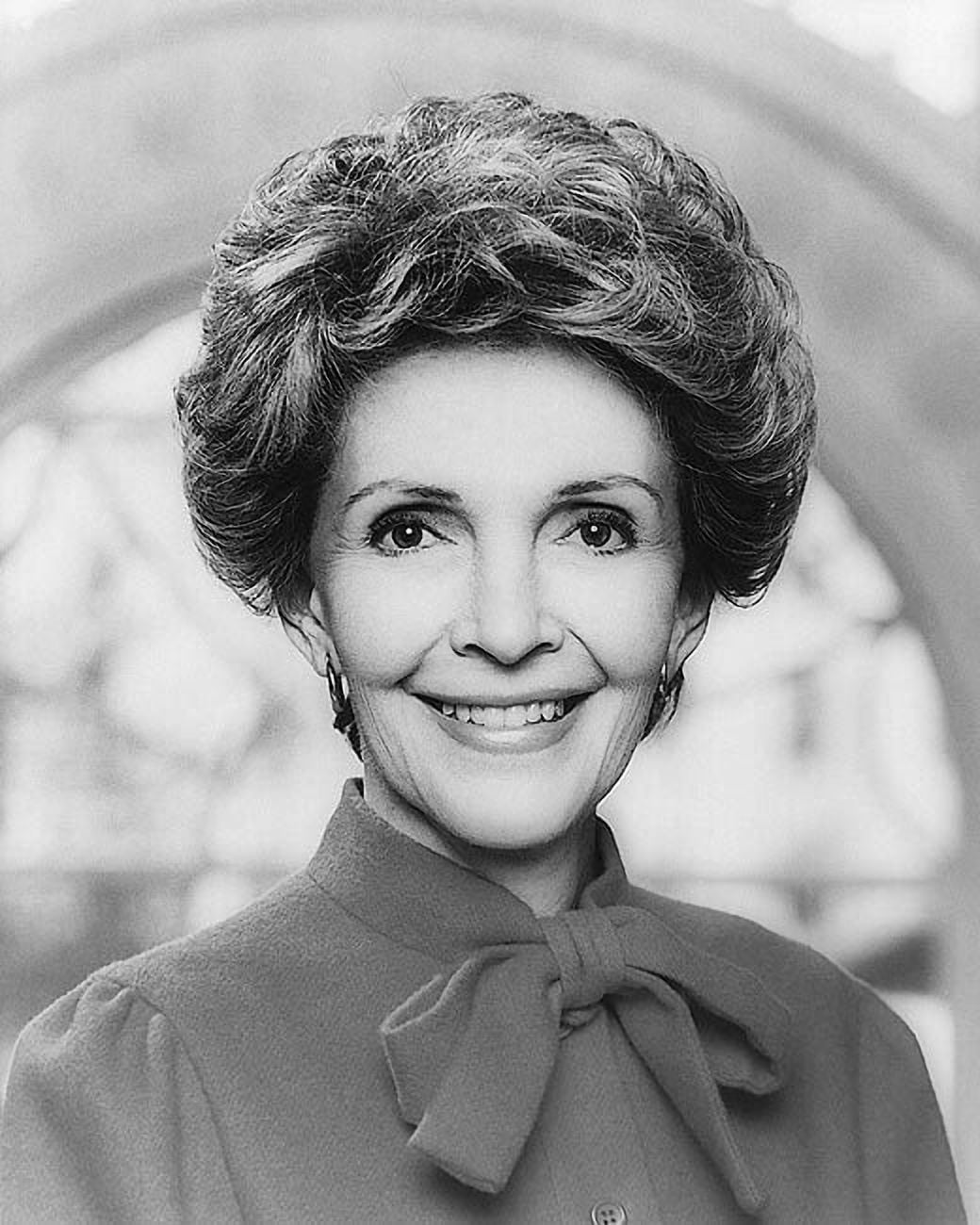Nancy Reagan Official First Lady - Style A - 24x36 Inch Glossy ...