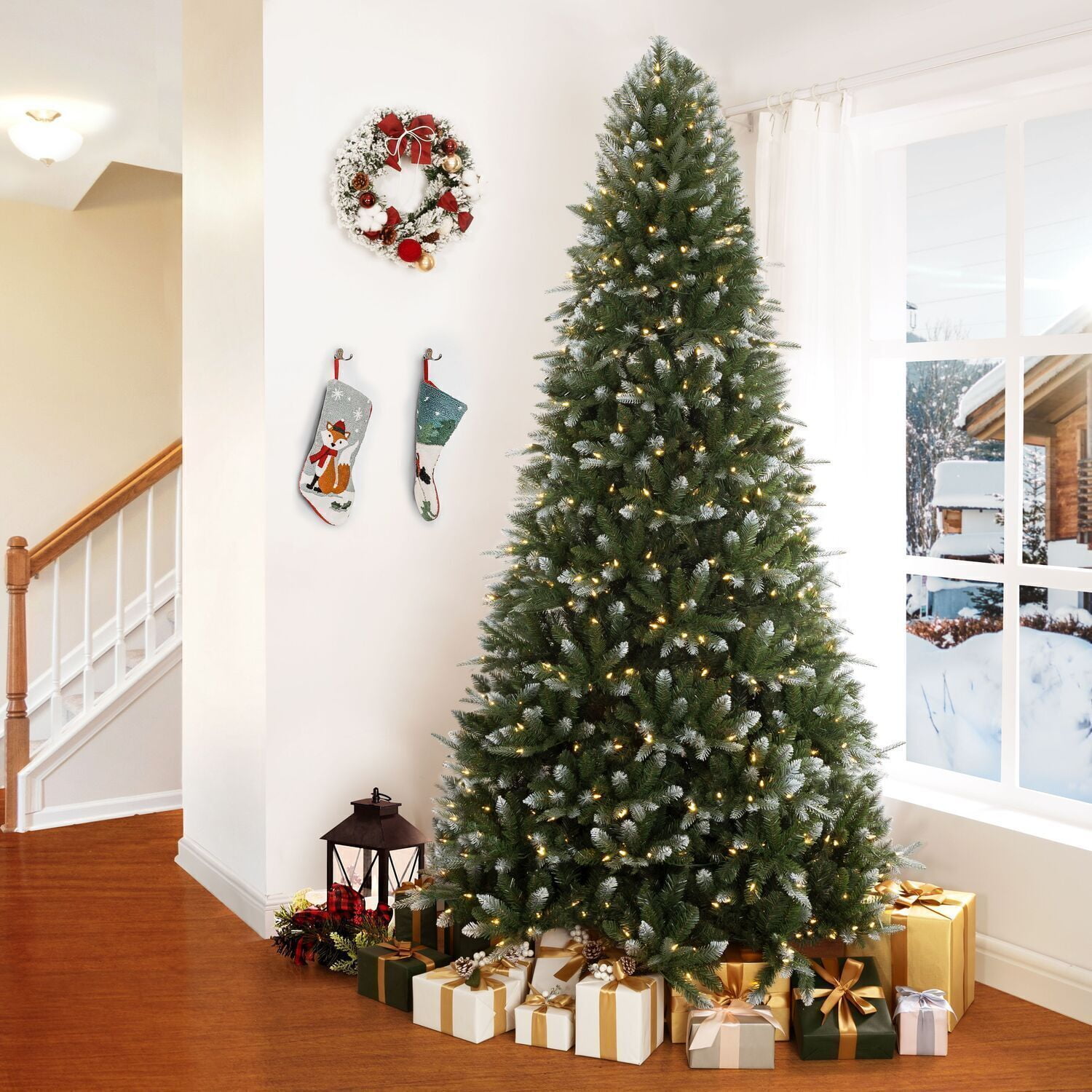 Naomi Home Artificial Christmas Tree with Lights, Prelit Christmas Tree ...