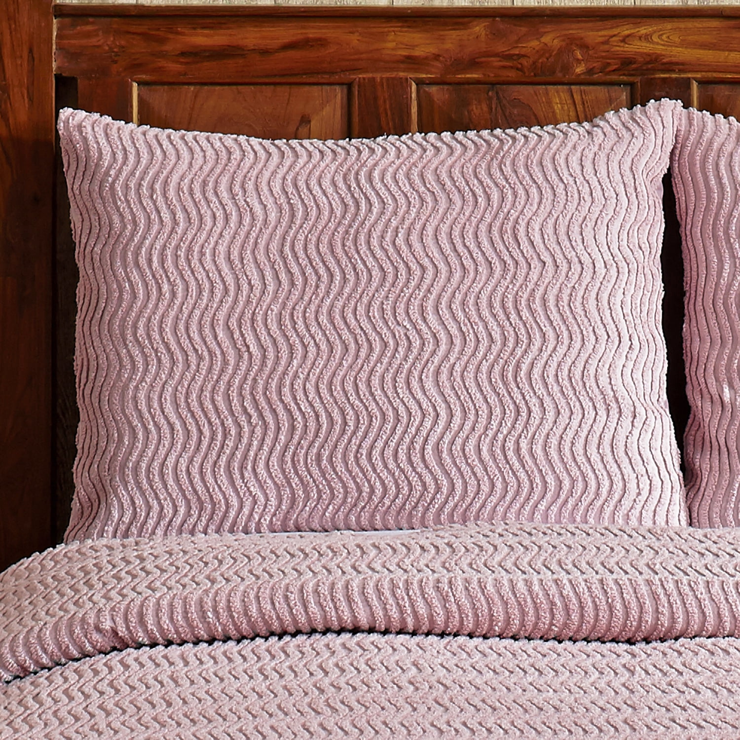 Better Trends Natick Collection Wavy Channel Stripes Design, 100% ...