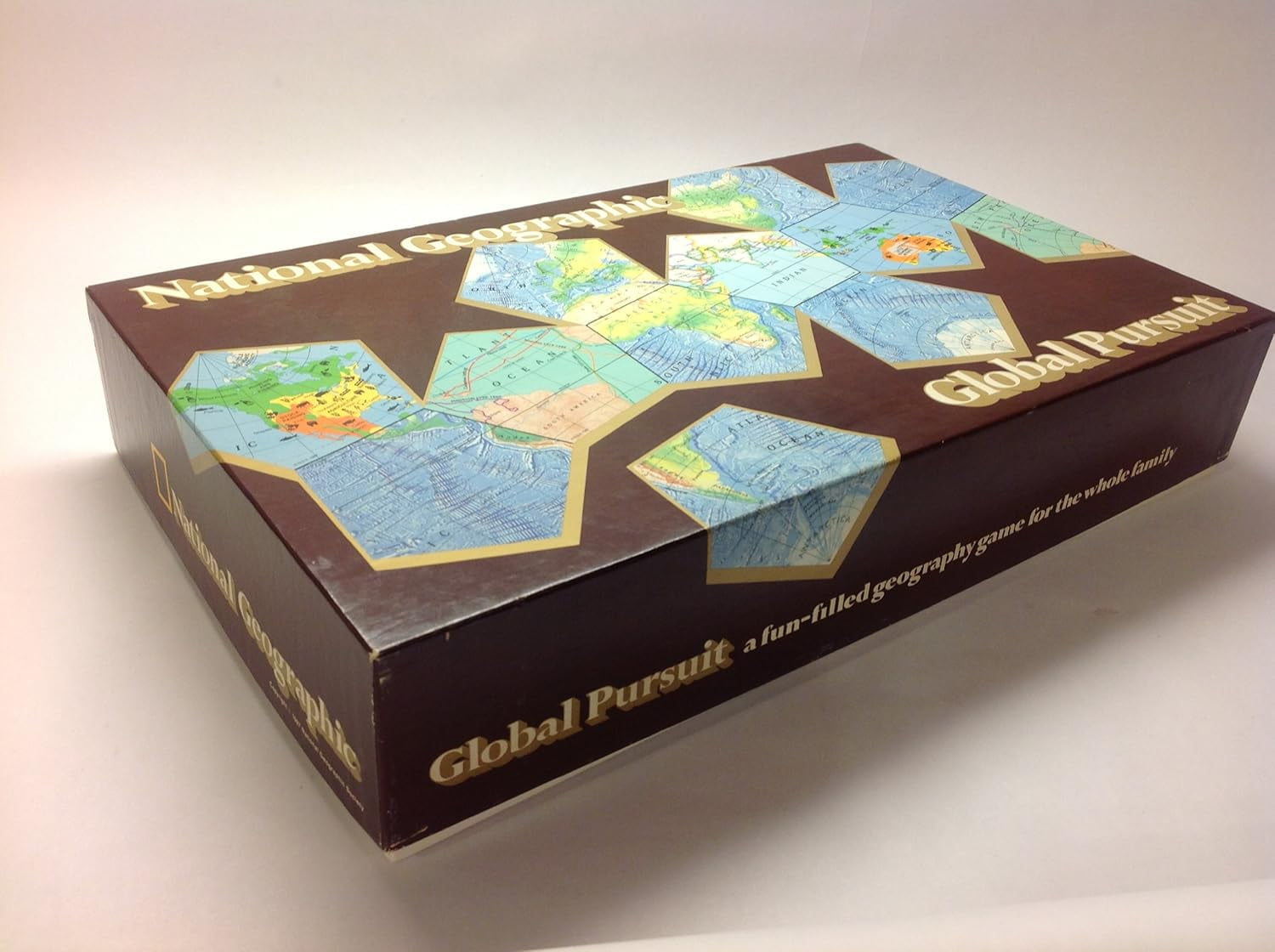 National Geographic Global Pursuit - A fun-Filled Geography Game for ...