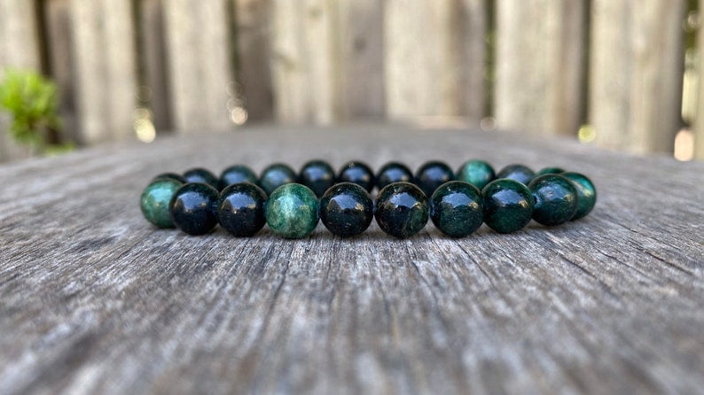 Natural Green Chlorite 8mm Round Shape Smooth Cut Beads Stretchable ...