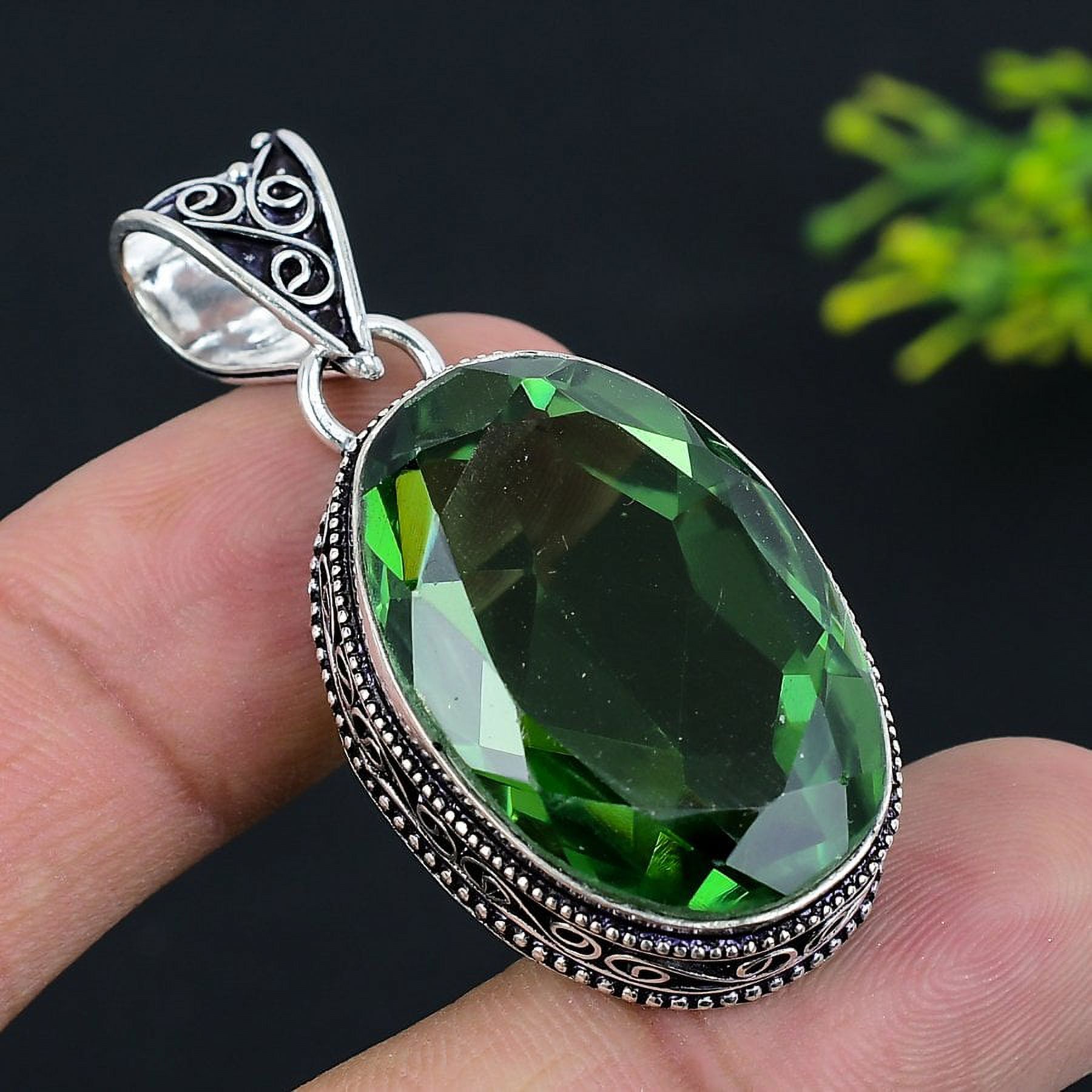 Tsavorite Stone