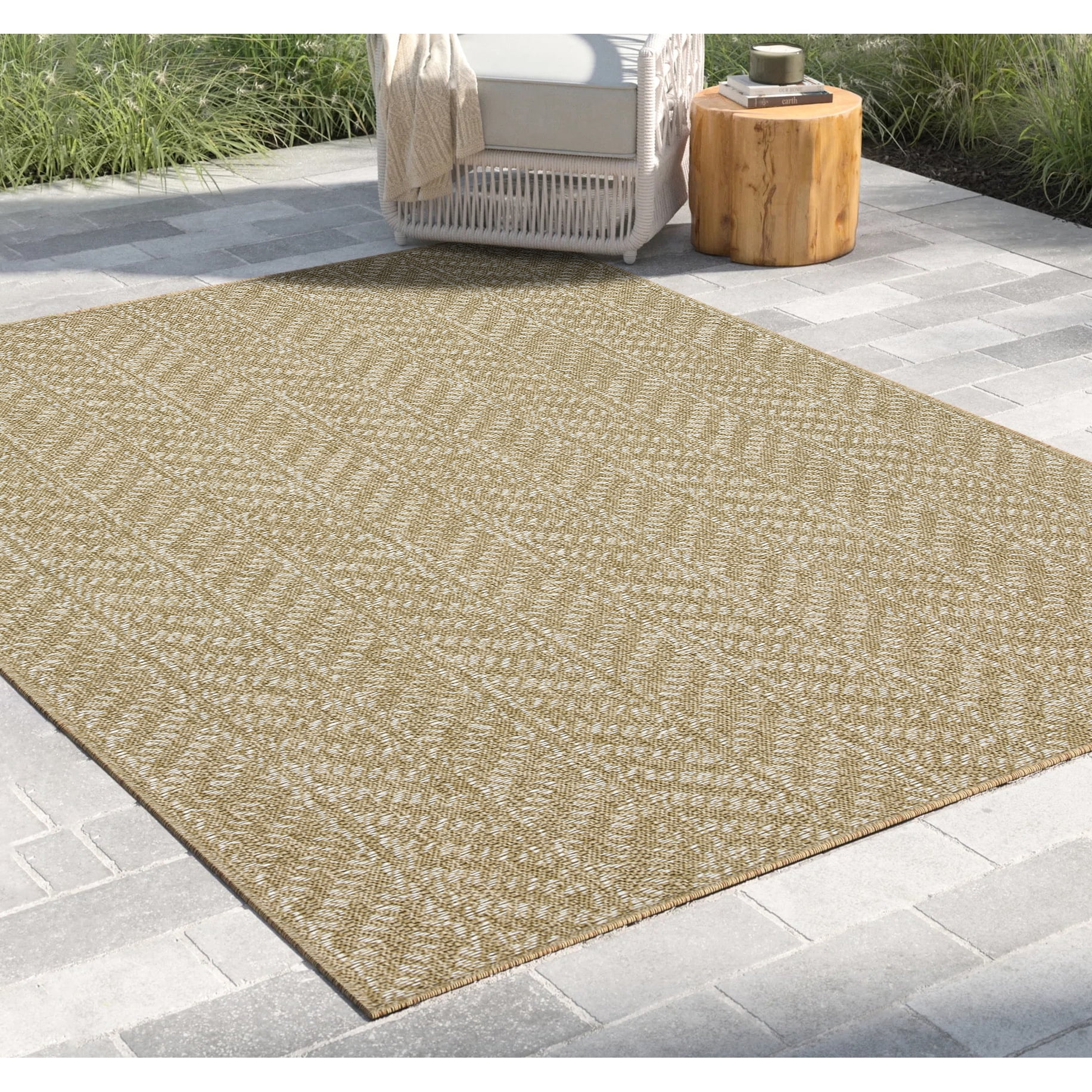 Natural White Color - Stain Resistant - Deck and Patio - Modern Decor ...