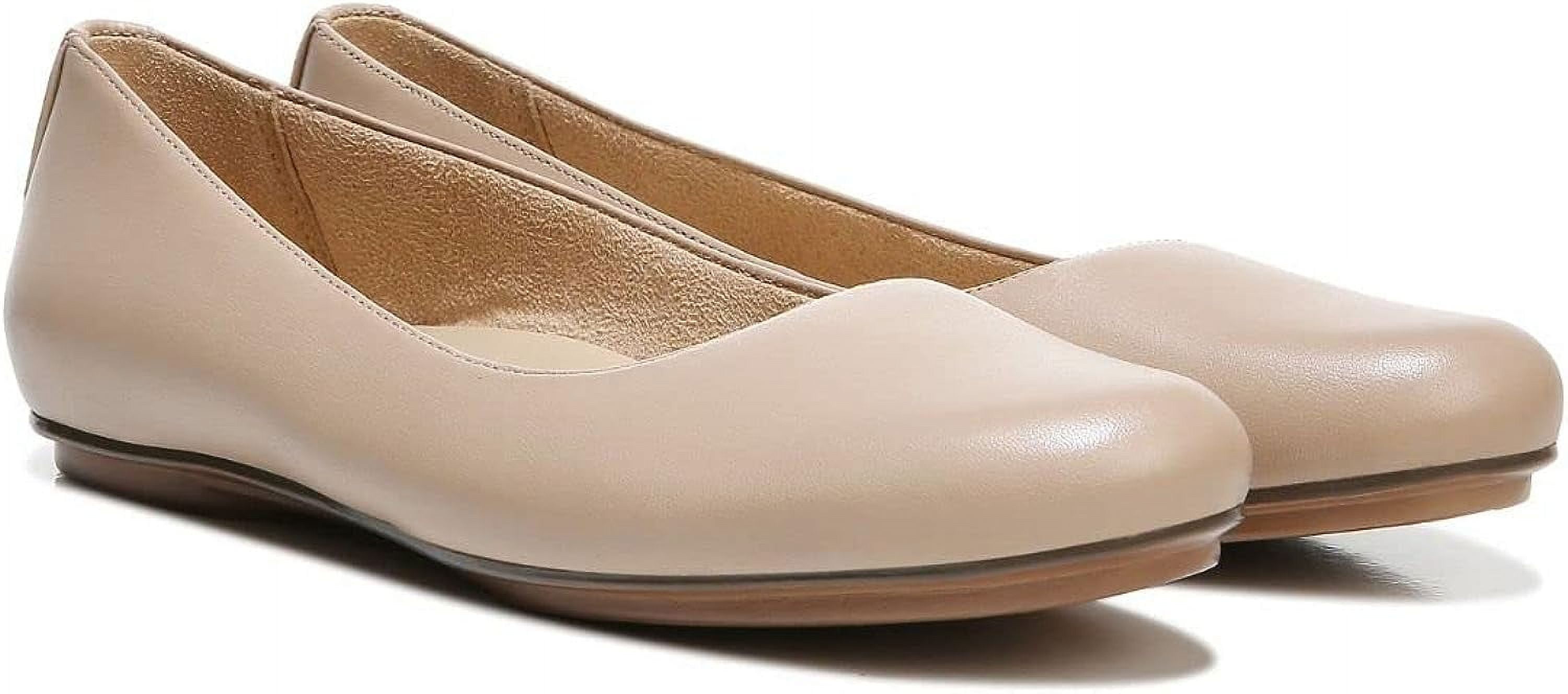 Naturalizer Women's Maxwell Round Toe Slip-On Ballet Flats Creme Brulee ...