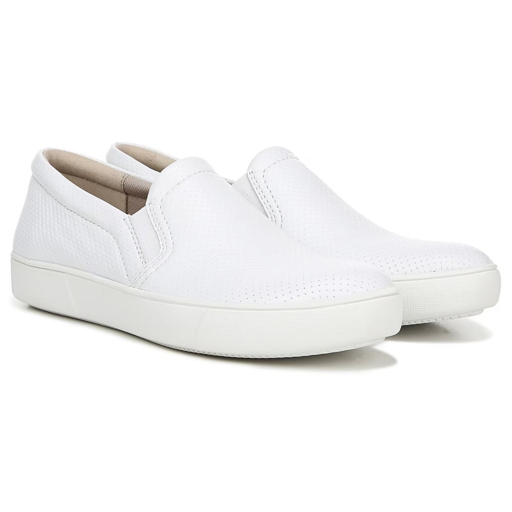 (取寄) ナチュラライザー レディース マリアンヌ Naturalizer women Naturalizer Marianne White Perf Leather Naturalizer Womens Marianne Loafer 10 Wide White Perf - Walmart.com