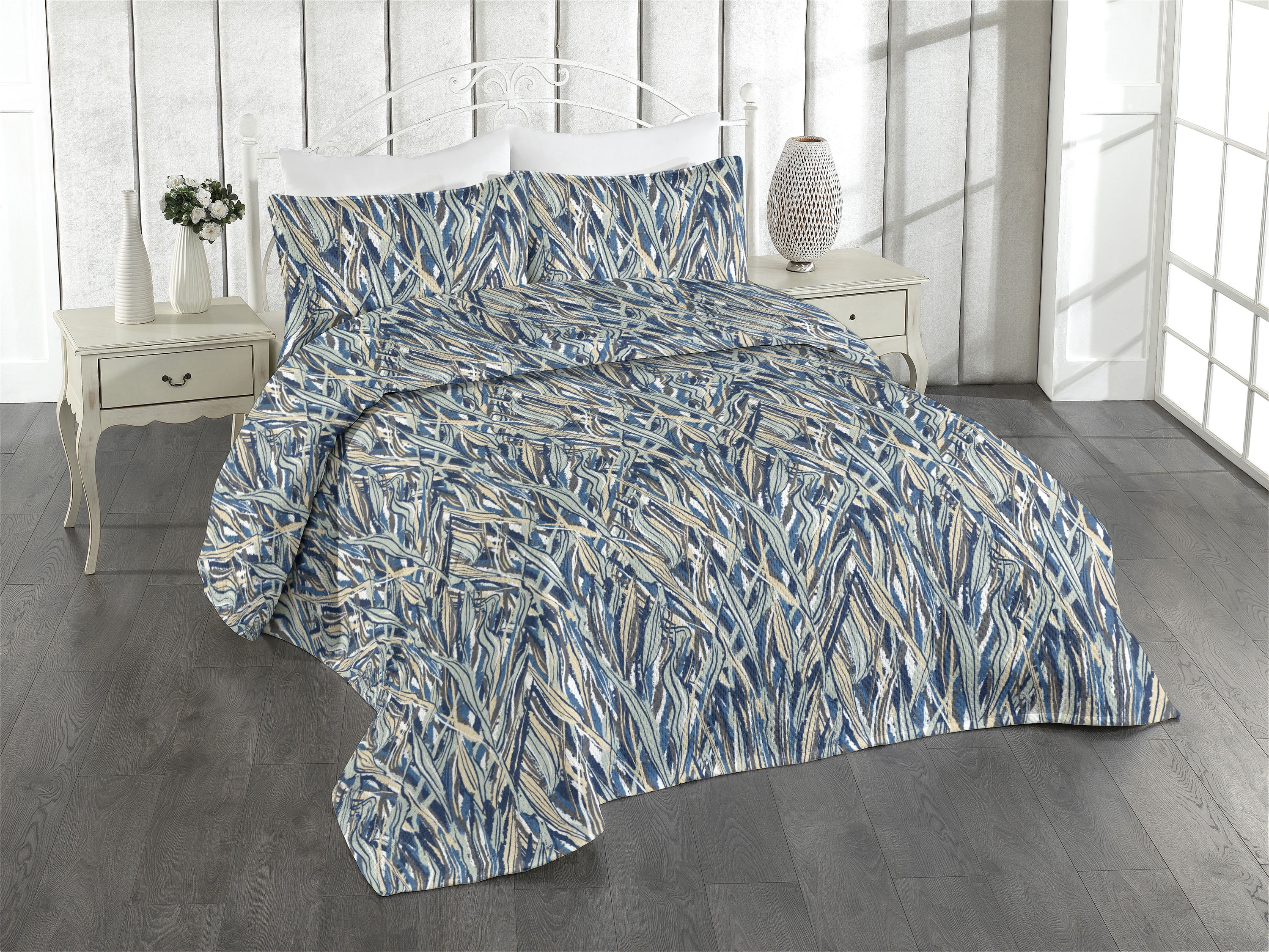 Nature Coverlet, Contemporary Themed and Leaves Drawing Artwork Jumble ...